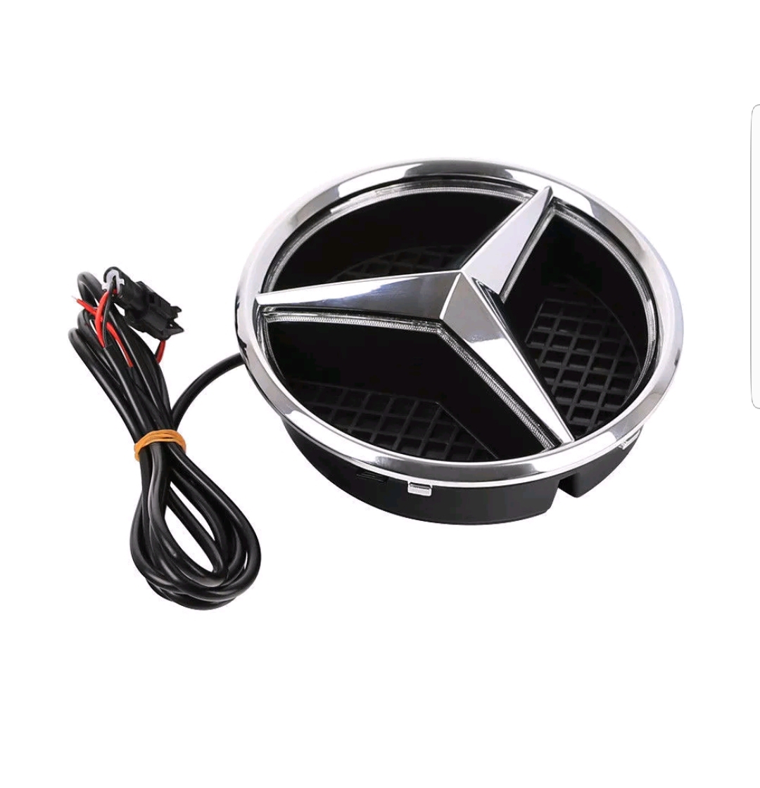 Mercedes Stern LED-Beleuchtet? (Technik, Technologie, Auto und Motorrad)