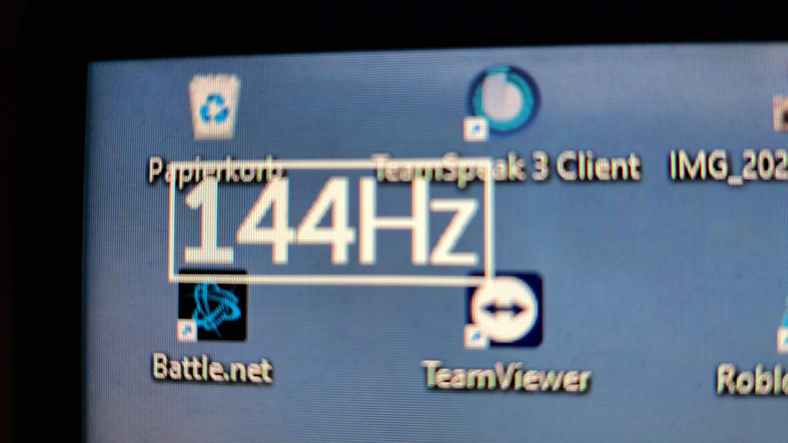 Mysterious FPS counter on the top left Corner? (Desktop)