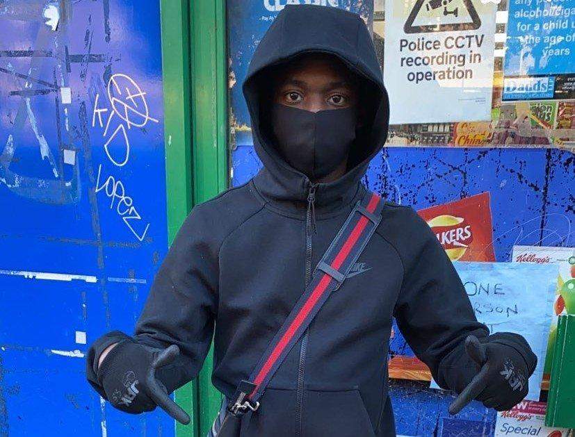 Name von dem Nike Oberteil? (Kleidung, Mode)