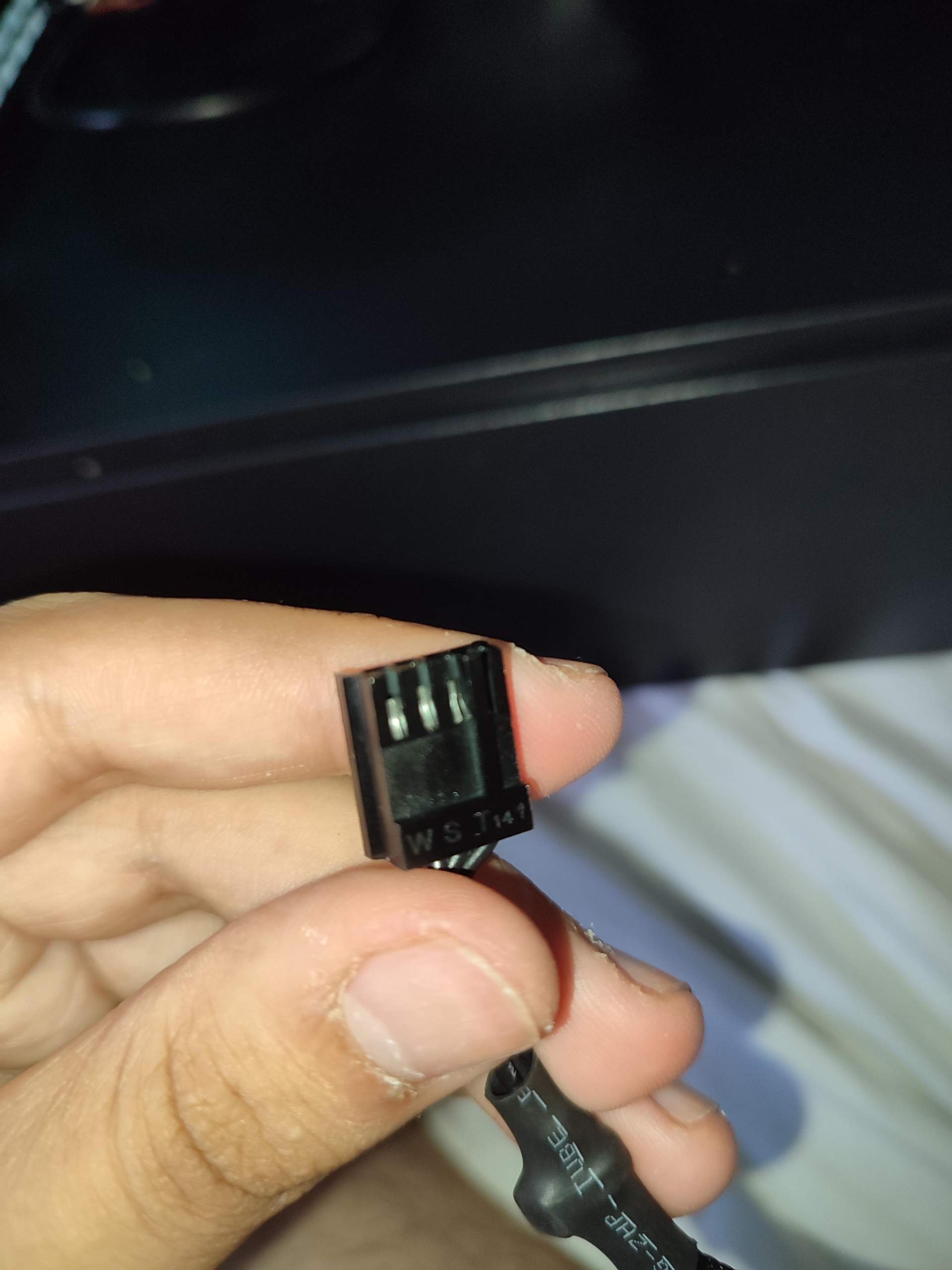Netzteil Kabel wofür? (Computer, Technik) Netzteil Kabel wofür? (Computer, Technik)