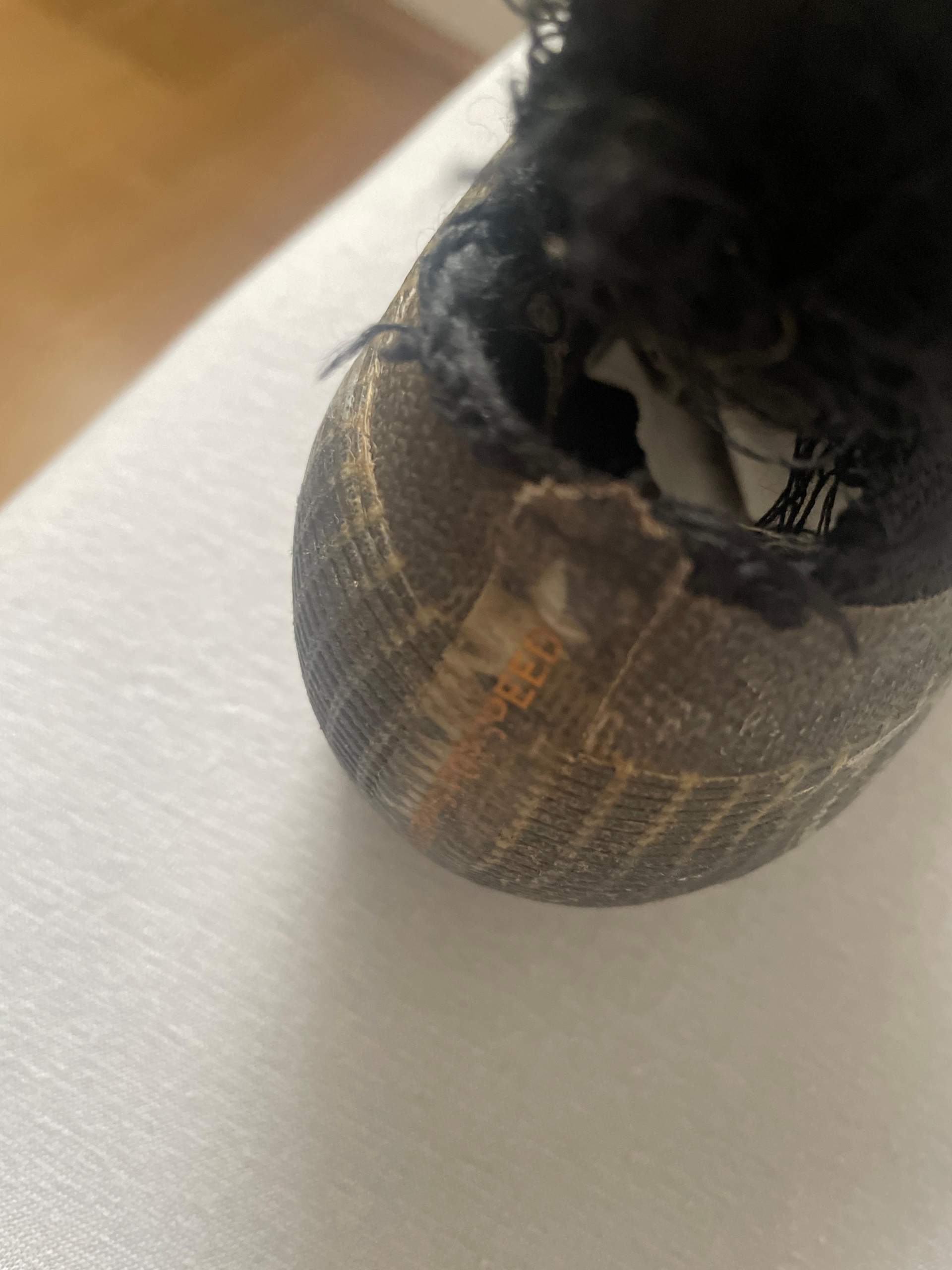 nike fußballschuhe 2 Jahre Garantie?