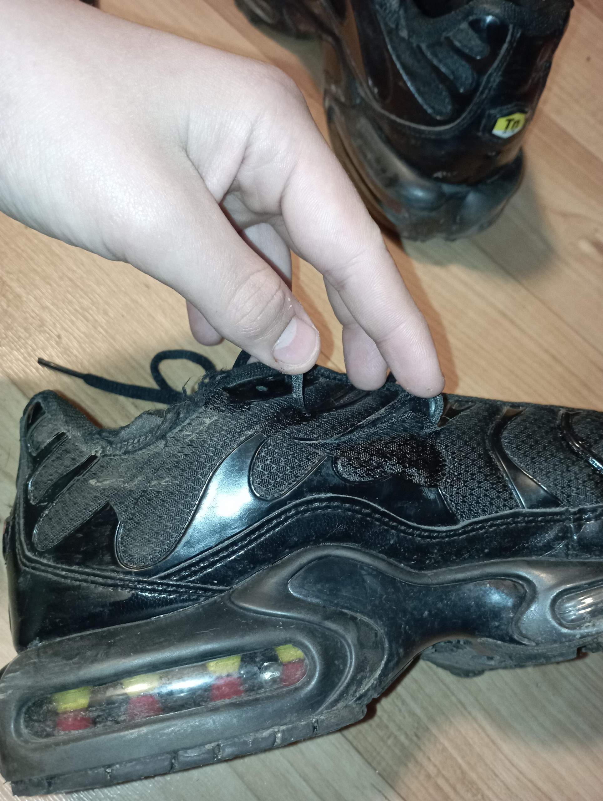 Nike tn nach 2 Wochen kaputt? (Computer, Schuhe)