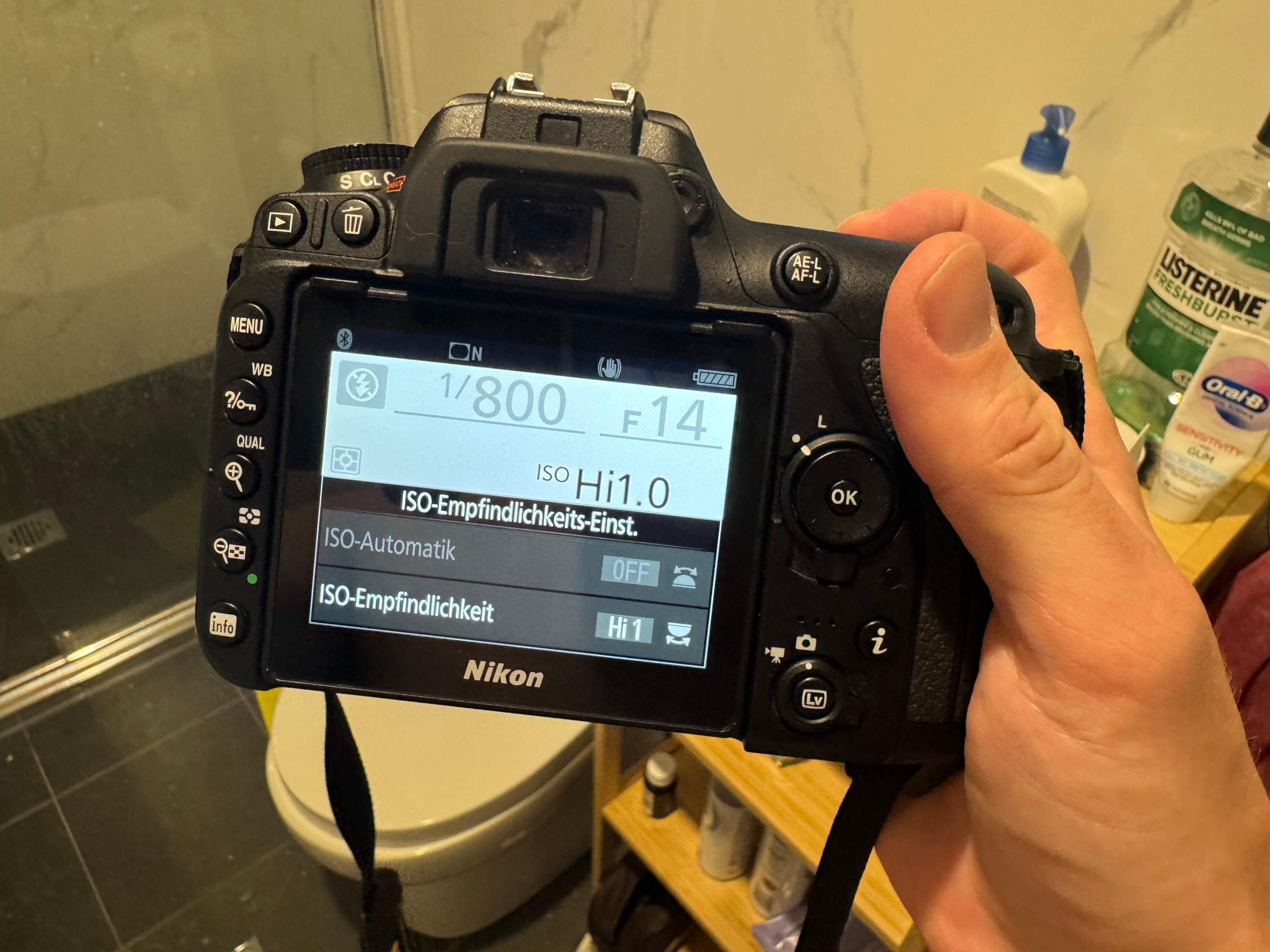 Nikon D7500: kein Auto-ISO im automatischen Modus? (Bilder, Kamera, Foto)