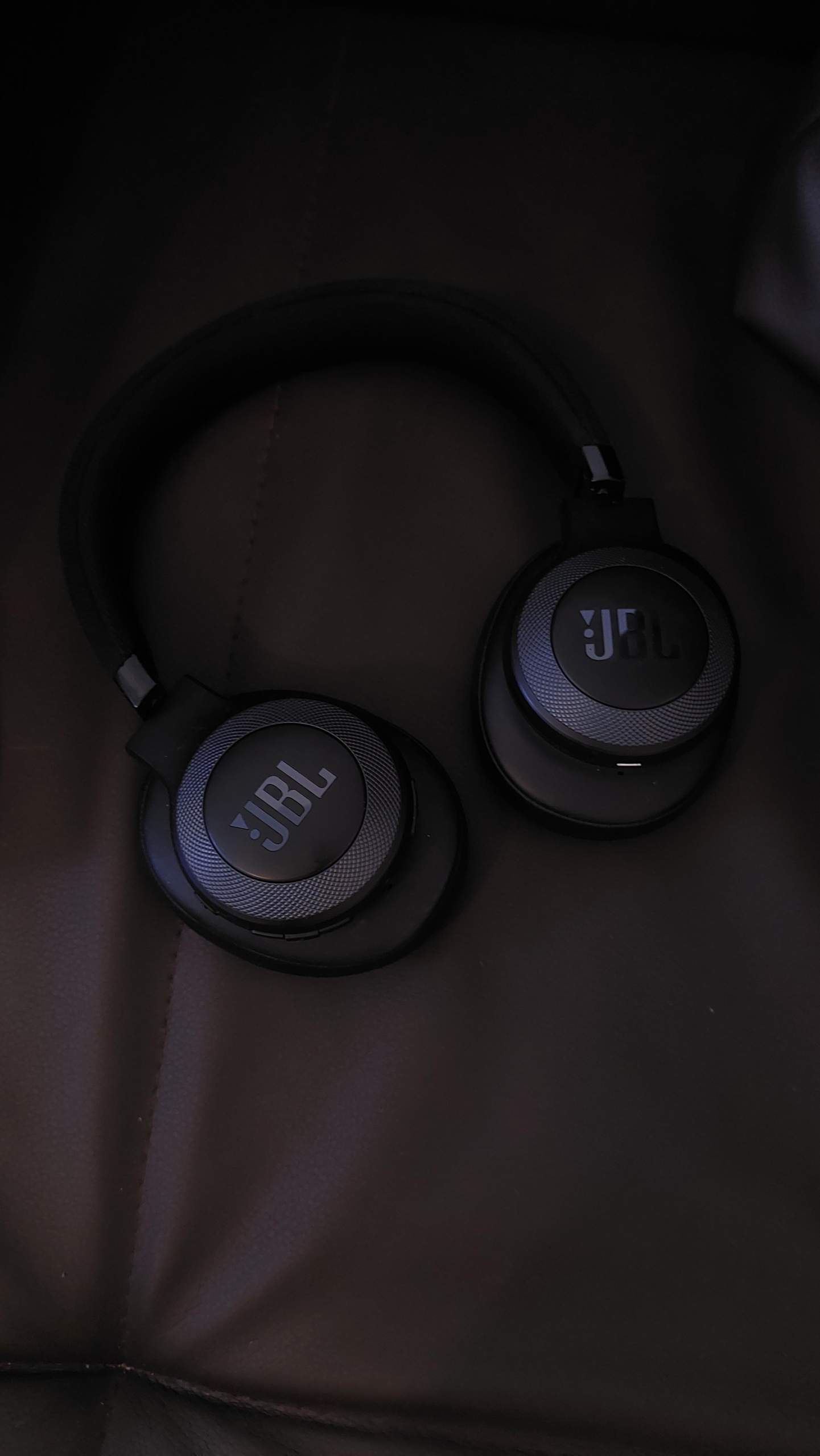 Over-EAR Kopfhörer bei minus 10 grad? (Technik, Technologie, Kälte) Over-EAR Kopfhörer bei minus 10 grad? (Technik, Technologie, Kälte)
