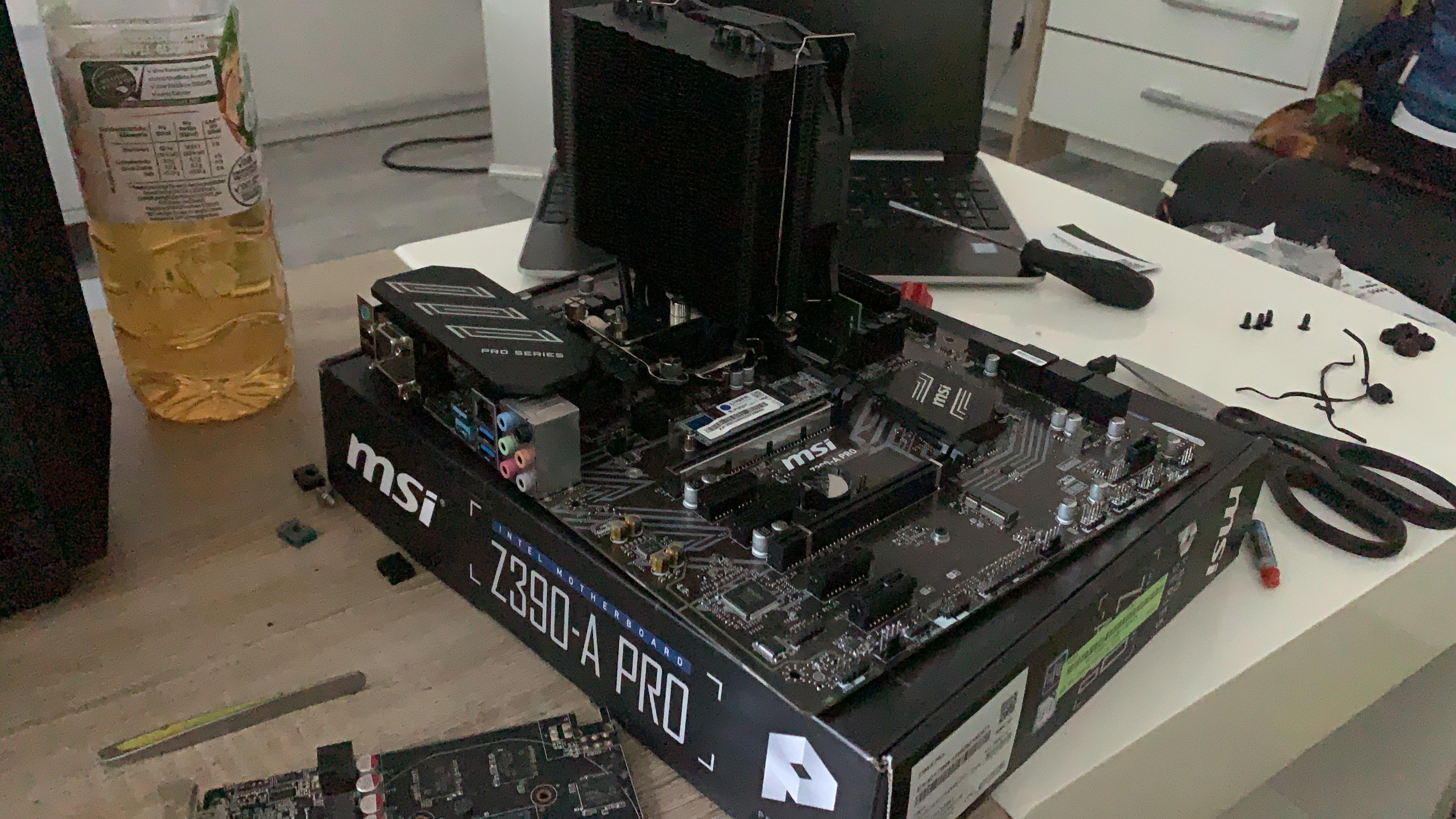 PC ohne Case betreiben - geht es? (Computer, Technik, Spiele und Gaming)