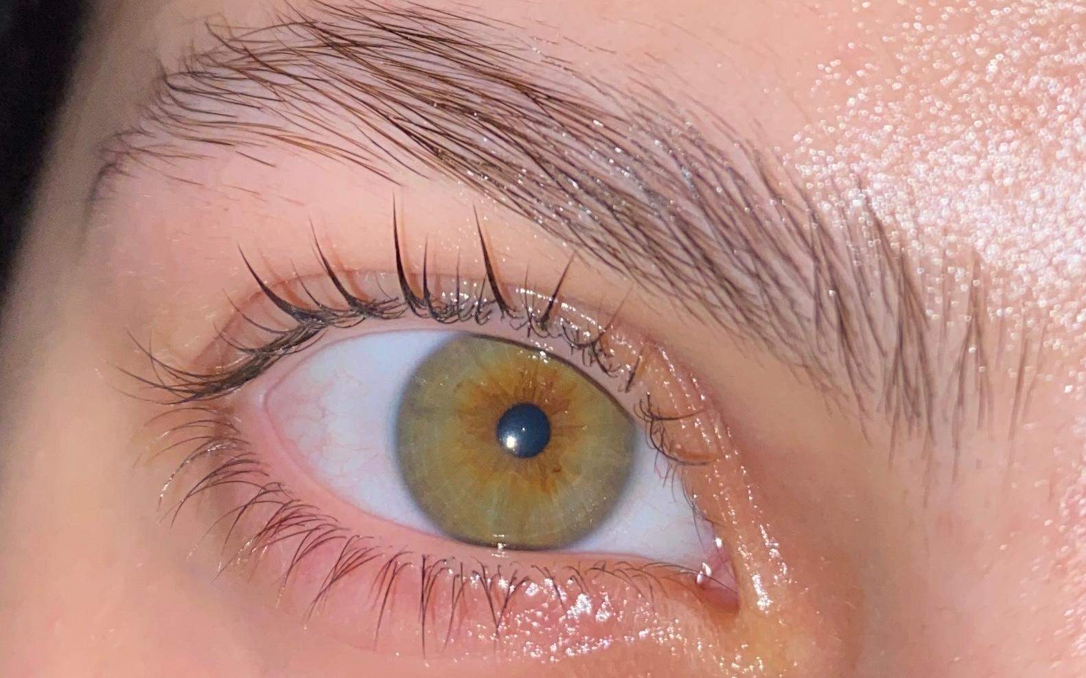 Personalausweis beantragt/ Welche Augenfarbe habe ich?