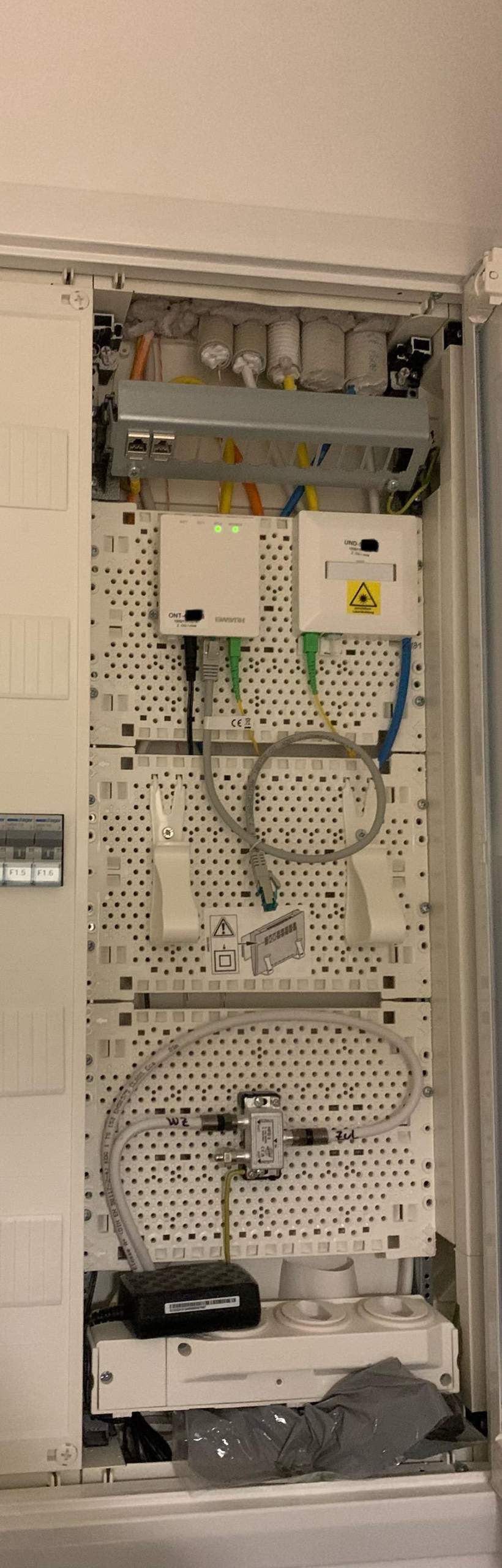 reicht dieser Kasten für den Techniker zur Aktivierung der WLAn Leitung ...