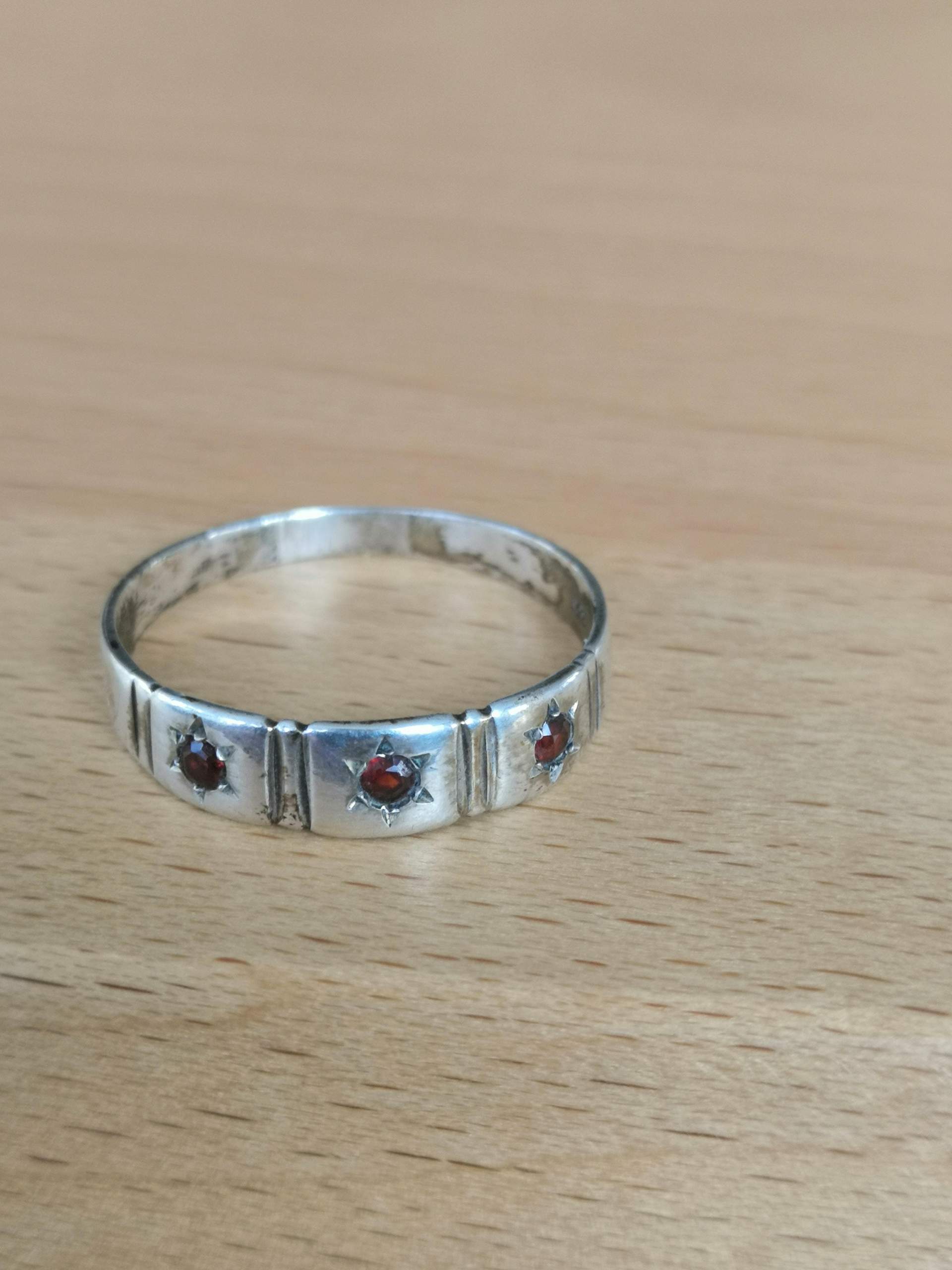 Ring aus welchem Jahrzent/welcher Stein/welcher Wert? (Schmuck, Gold ...