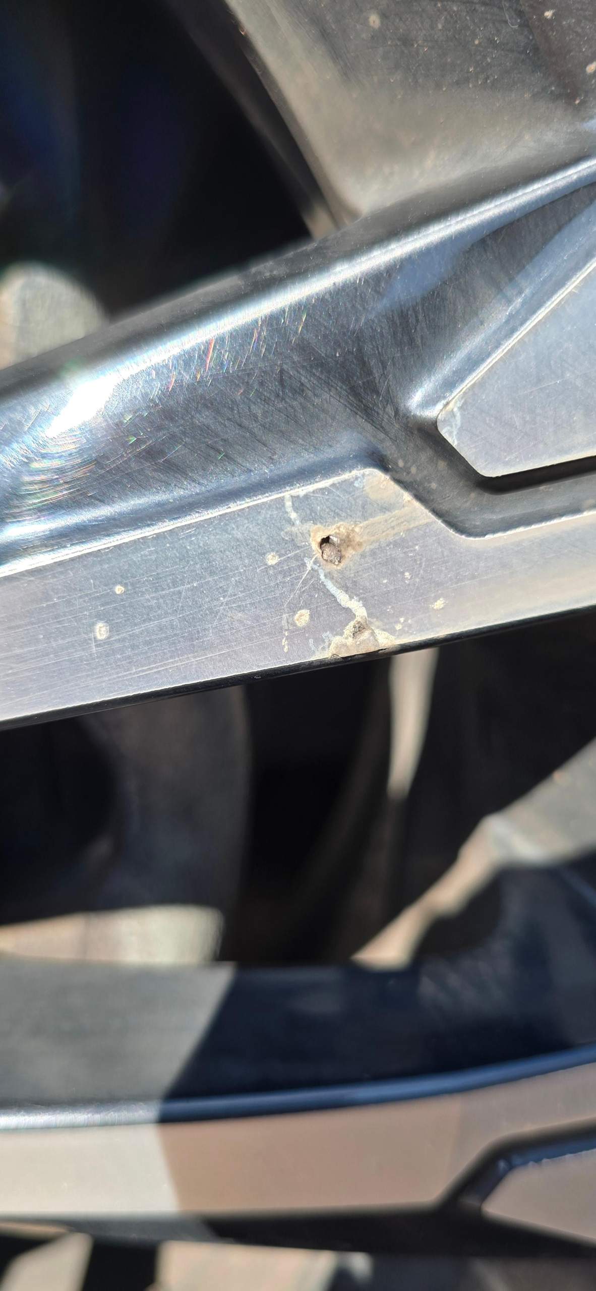 Schäden an der Felge? Kann man das reparieren? (Werkstatt, Reifen, Felgen)