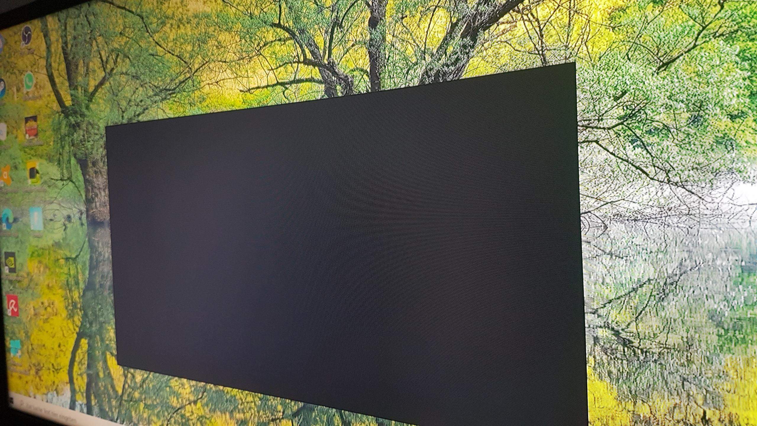 Schwarzer Balken am Hintergrundbild? (Computer, Technik, Internet)