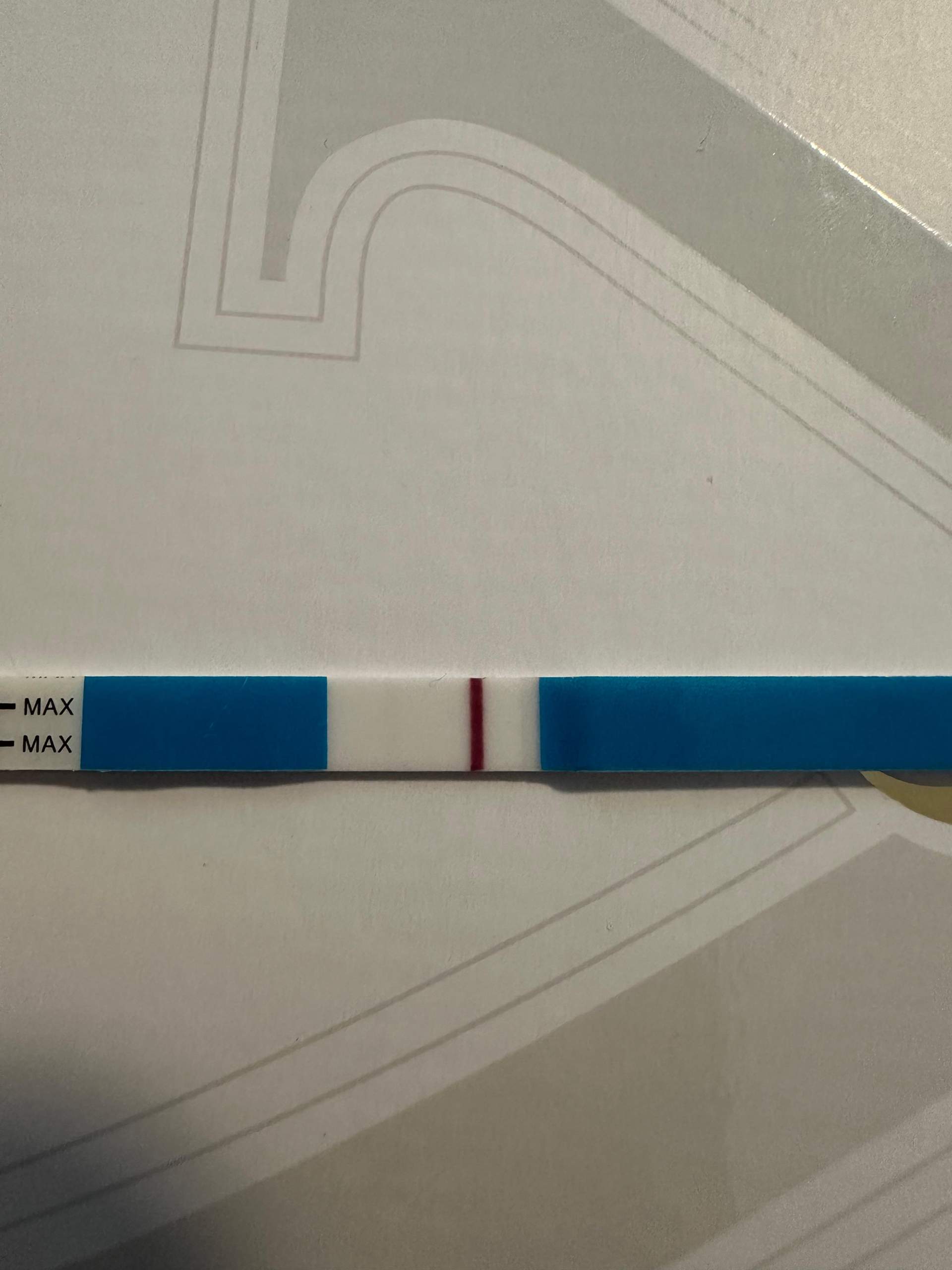 Seht ihr einen 2 strich? (Test, Schwangerschaftstest ...