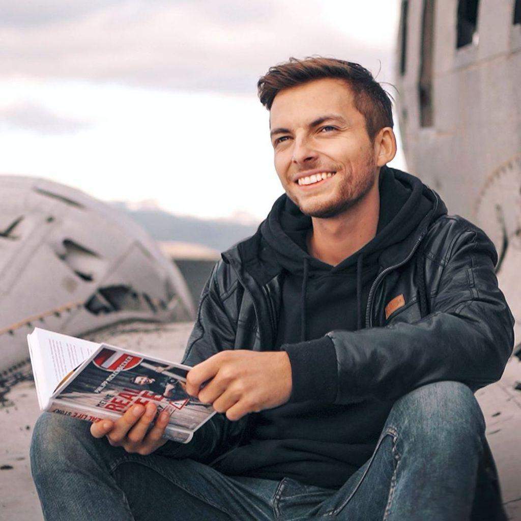 Seid ihr auch traurig, dass Philipp Mickenbecker gestorben ist ...