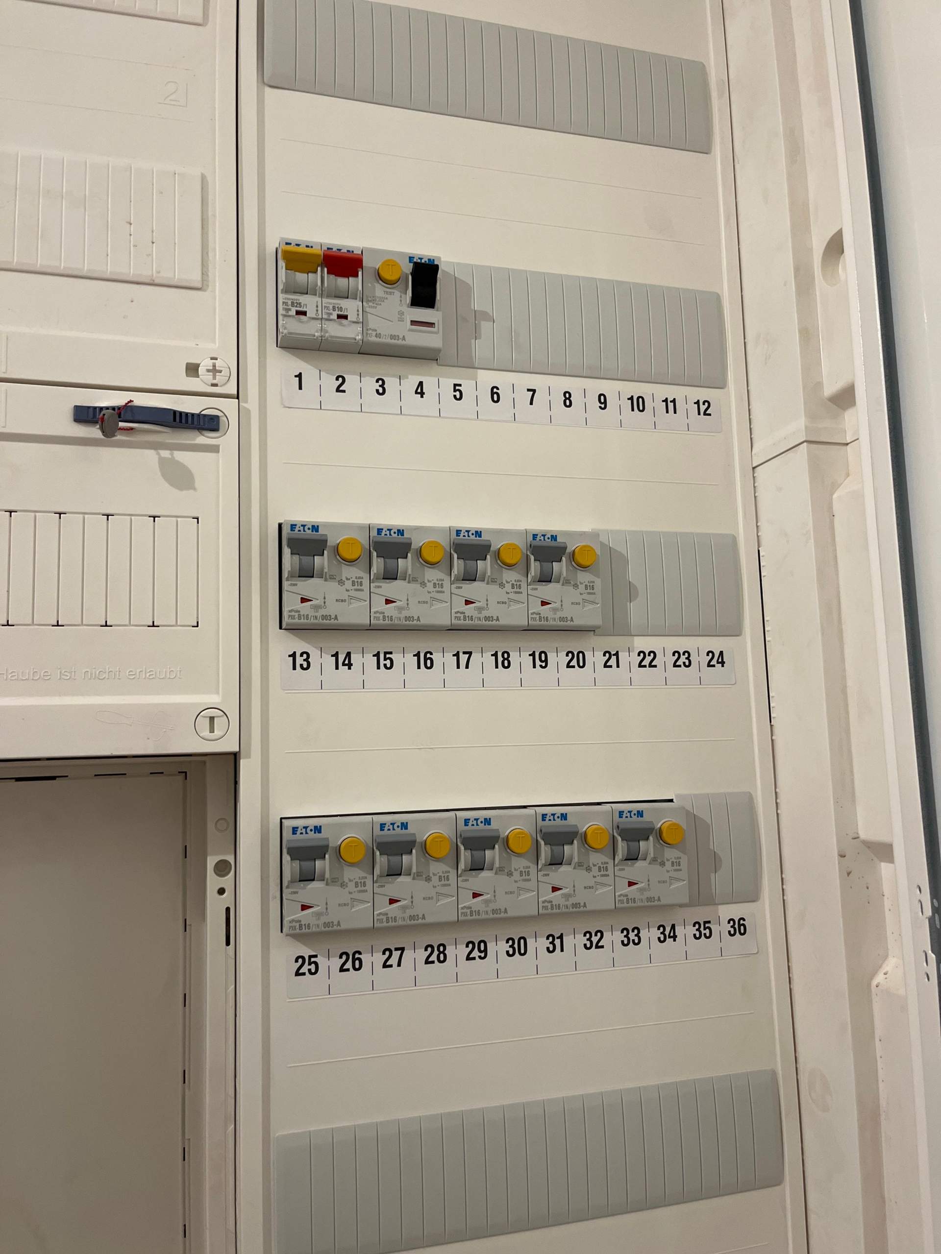 Sicherungskasten unbeschriftet? (Elektrik, Spannung, Elektriker)