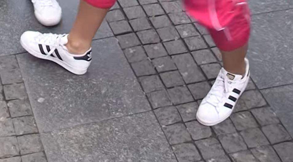 Sieht dieser Look/Outfit "Assi" aus? (Philosophie)