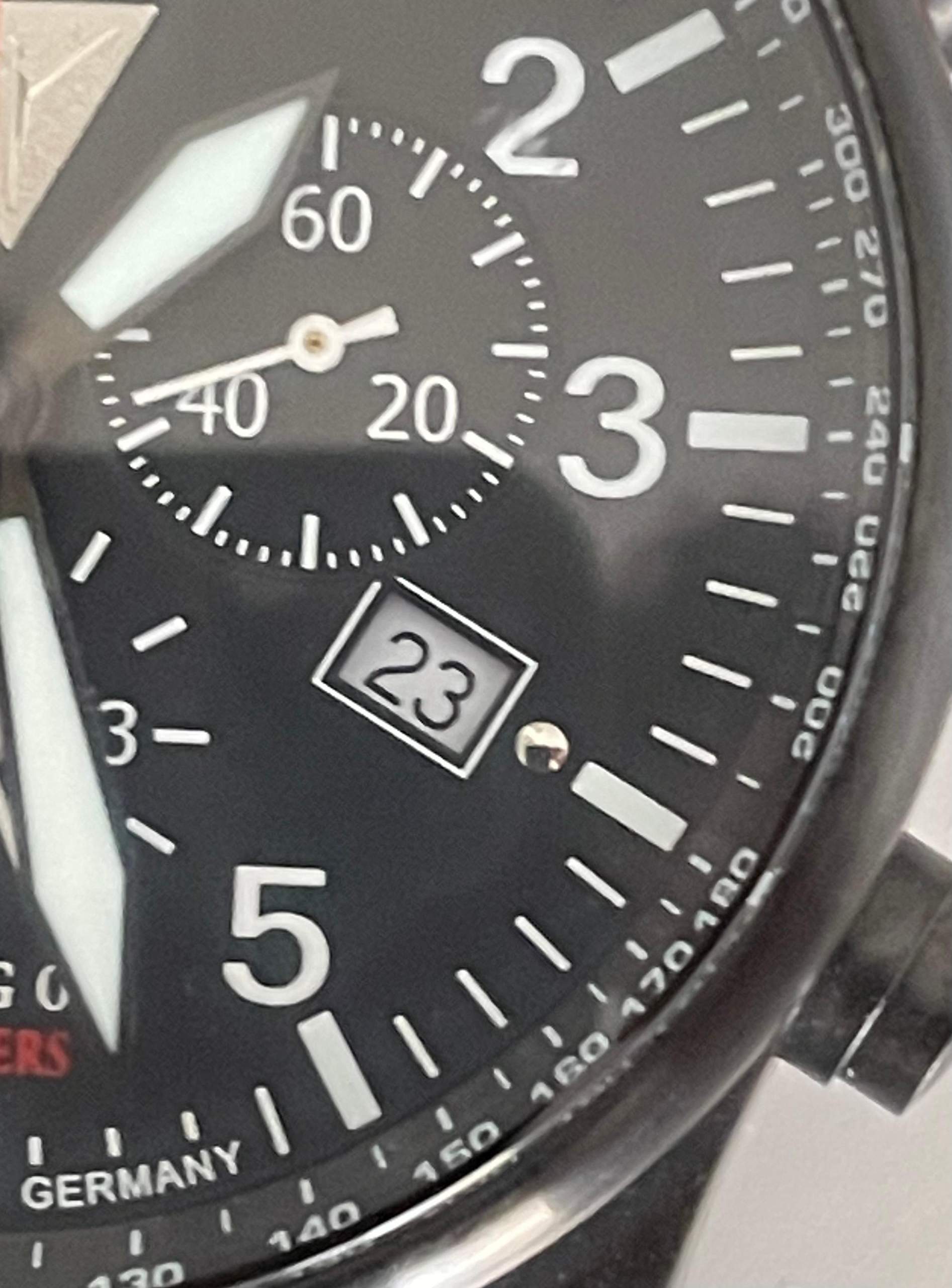 Silberner Punkt auf Zifferblatt was ist das? (Uhr, Armbanduhr, Uhrmacher)