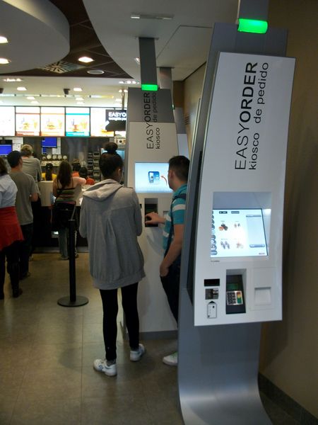 Sinn der neuen Easy Order Touchscreens bei McDonalds? (Computer, PC ...