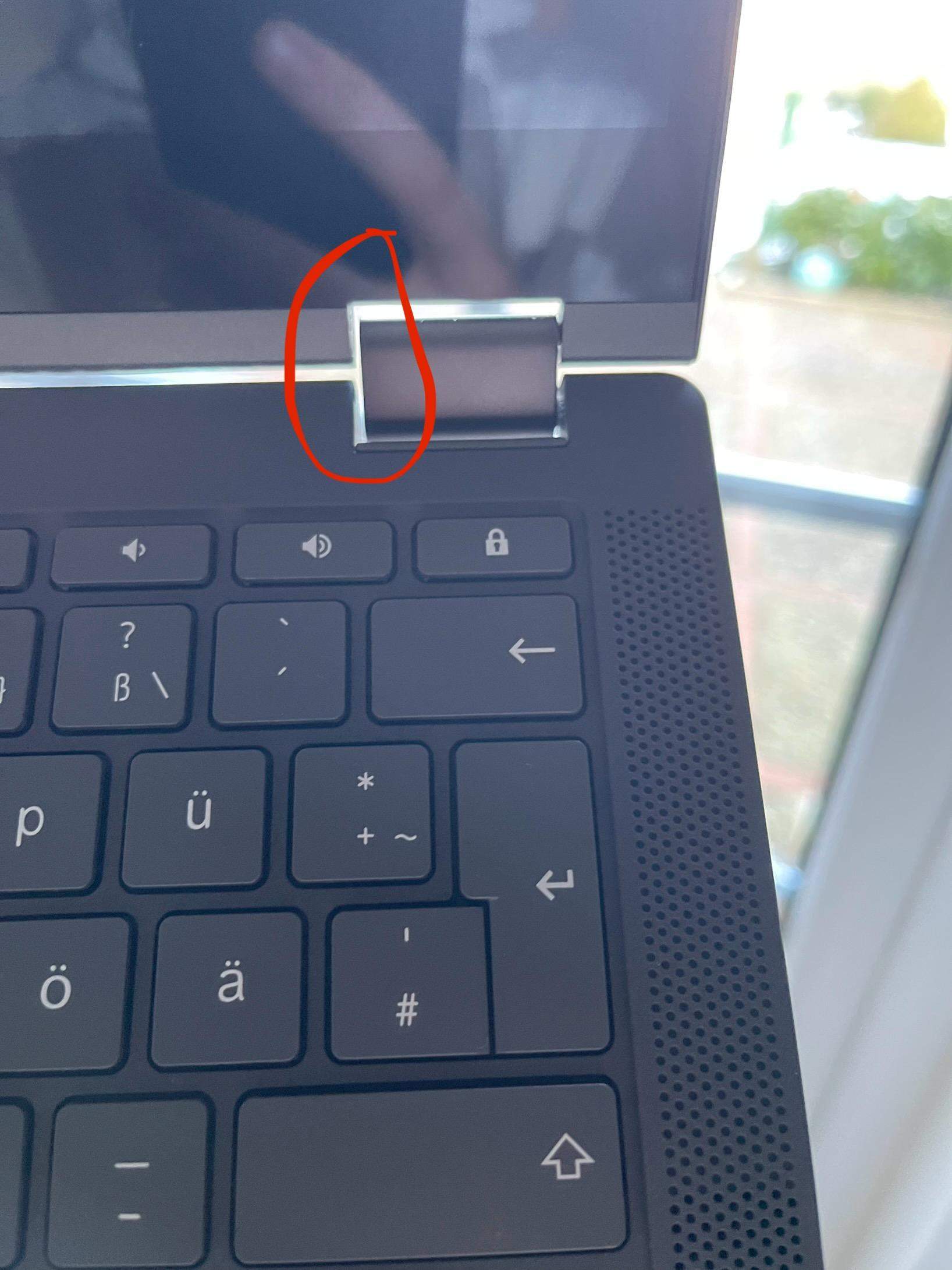 Spalt am Scharnier vom Laptop? (PC, Notebook, Bildschirm)