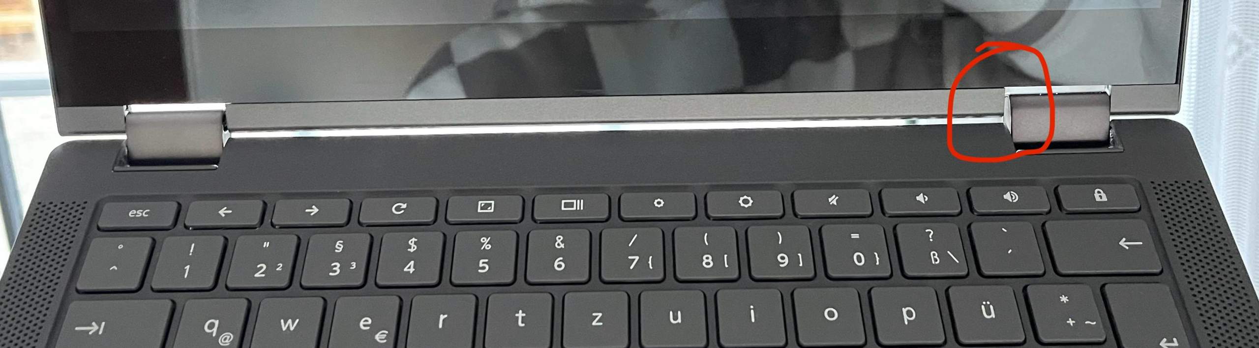 Spalt am Scharnier vom Laptop? (PC, Notebook, Bildschirm)