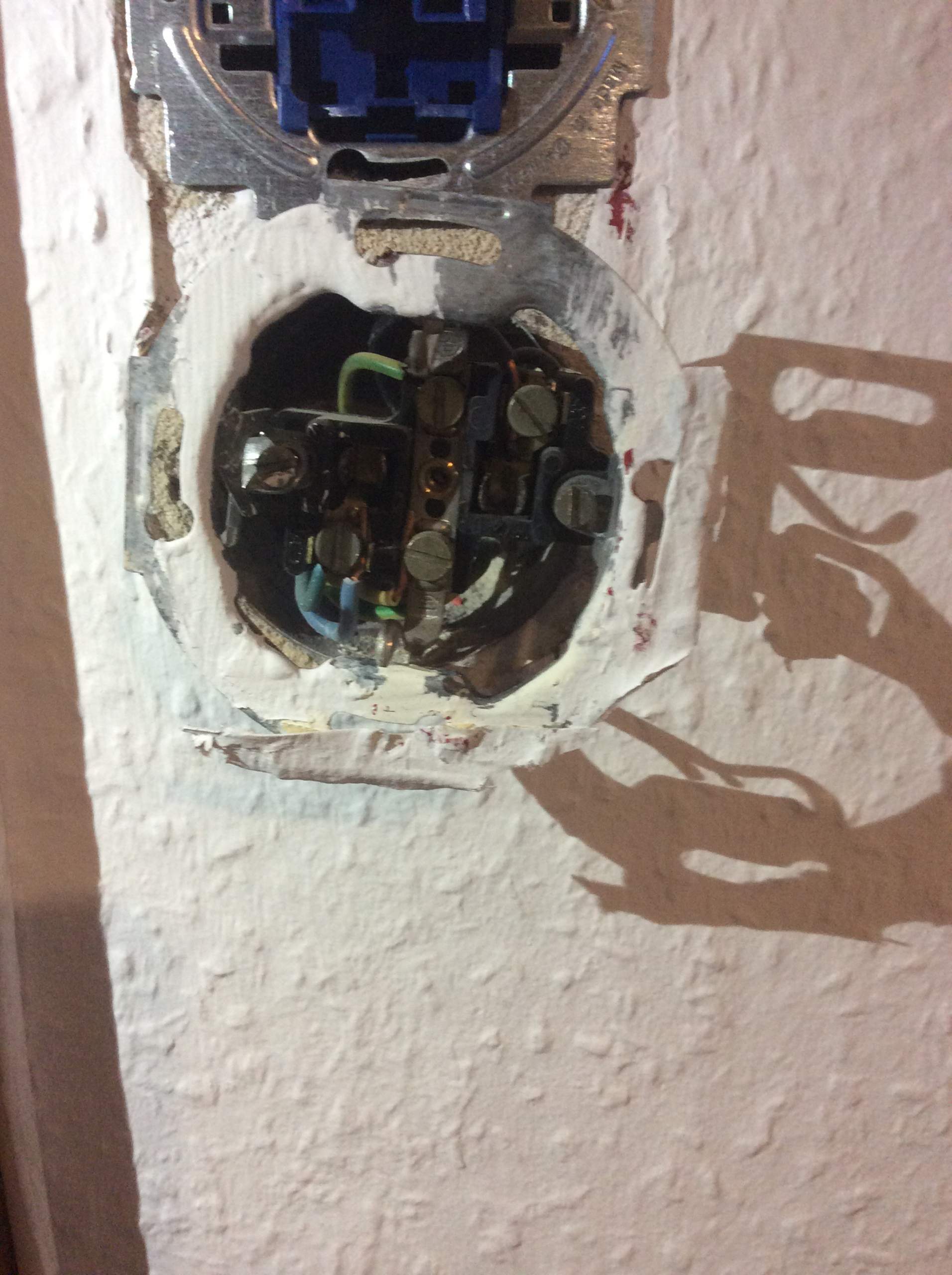 Steckdose anschließen 6 Kabel! 😳 (Elektronik, Elektrotechnik ...