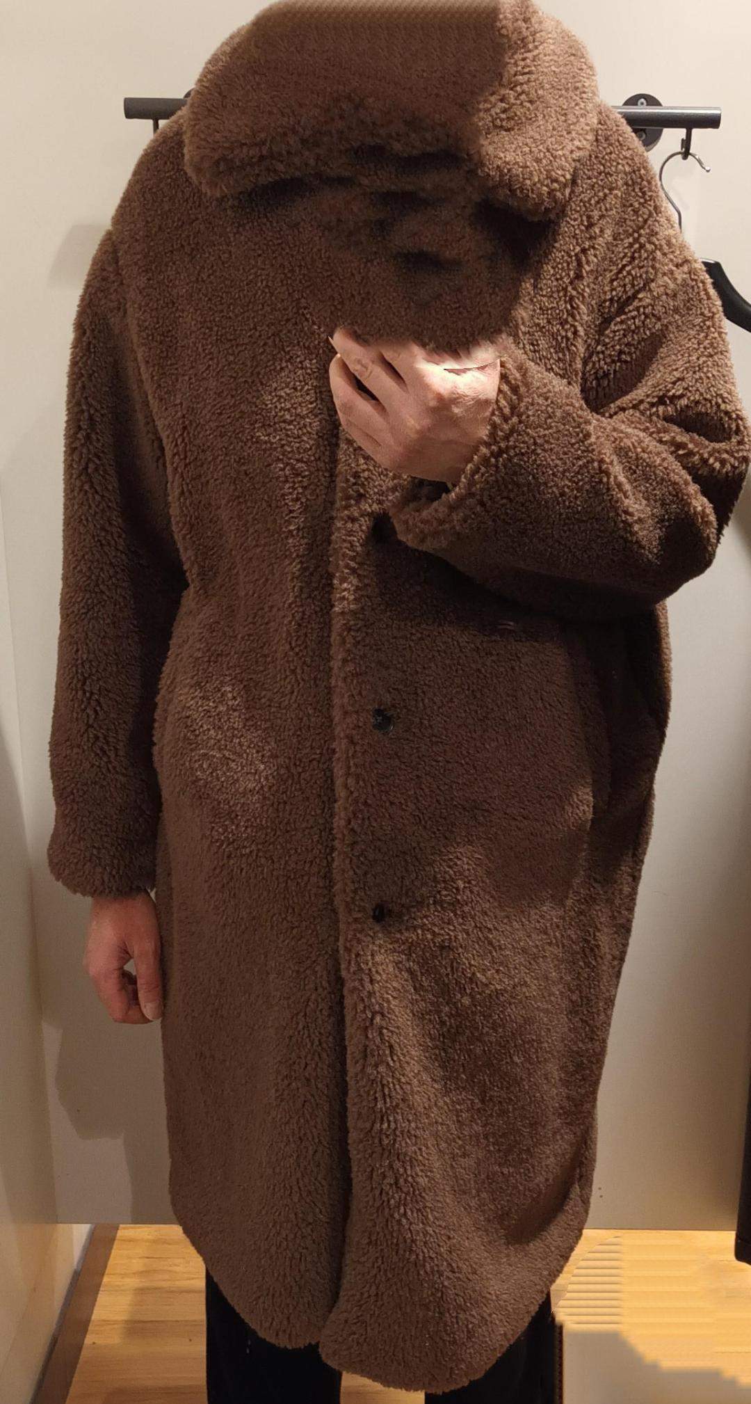 Steht mir der Mantel?