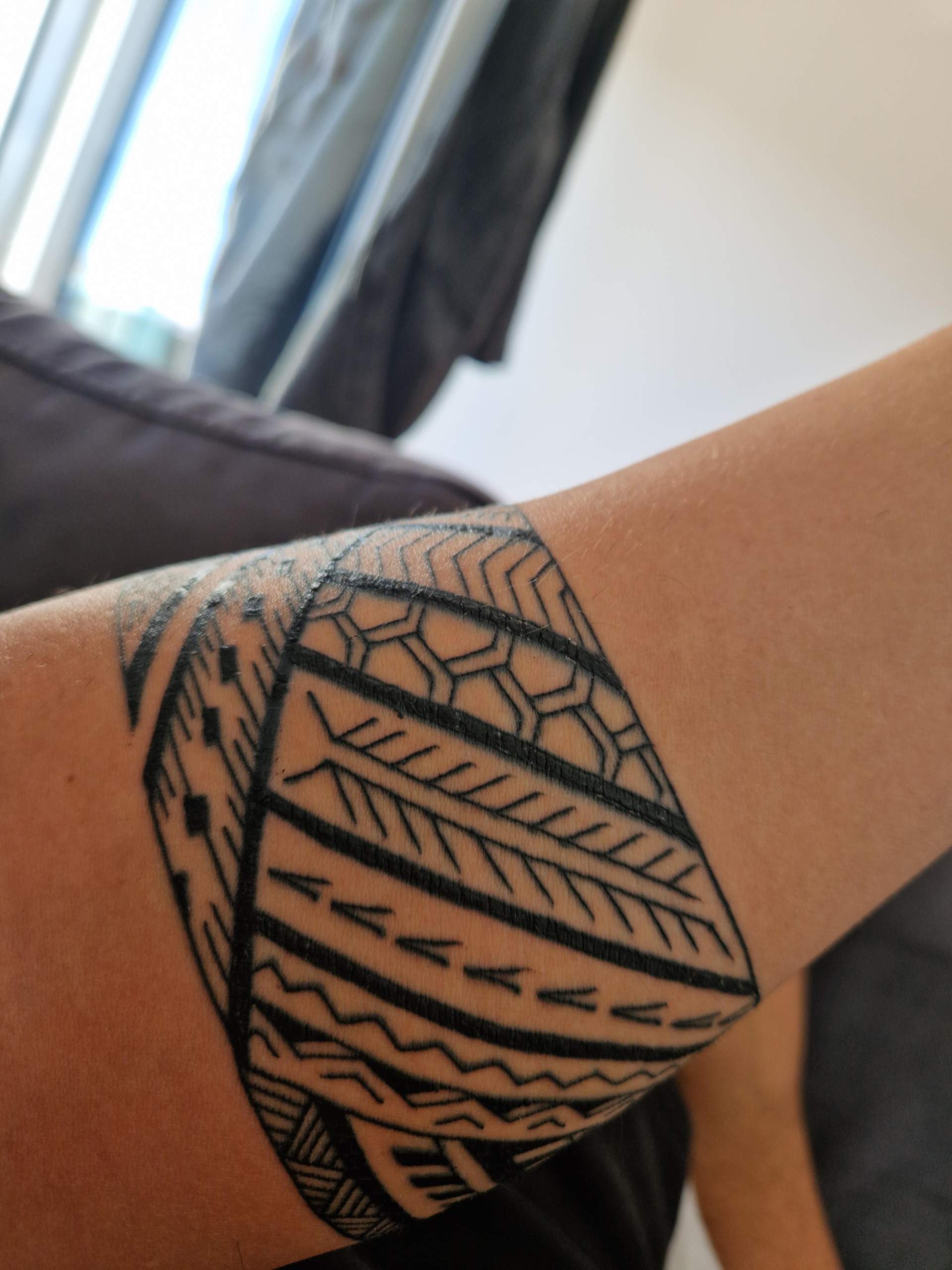 Tattoo kruste nach 5 tagen? (Pflege, tätowieren, Tattoostudio)