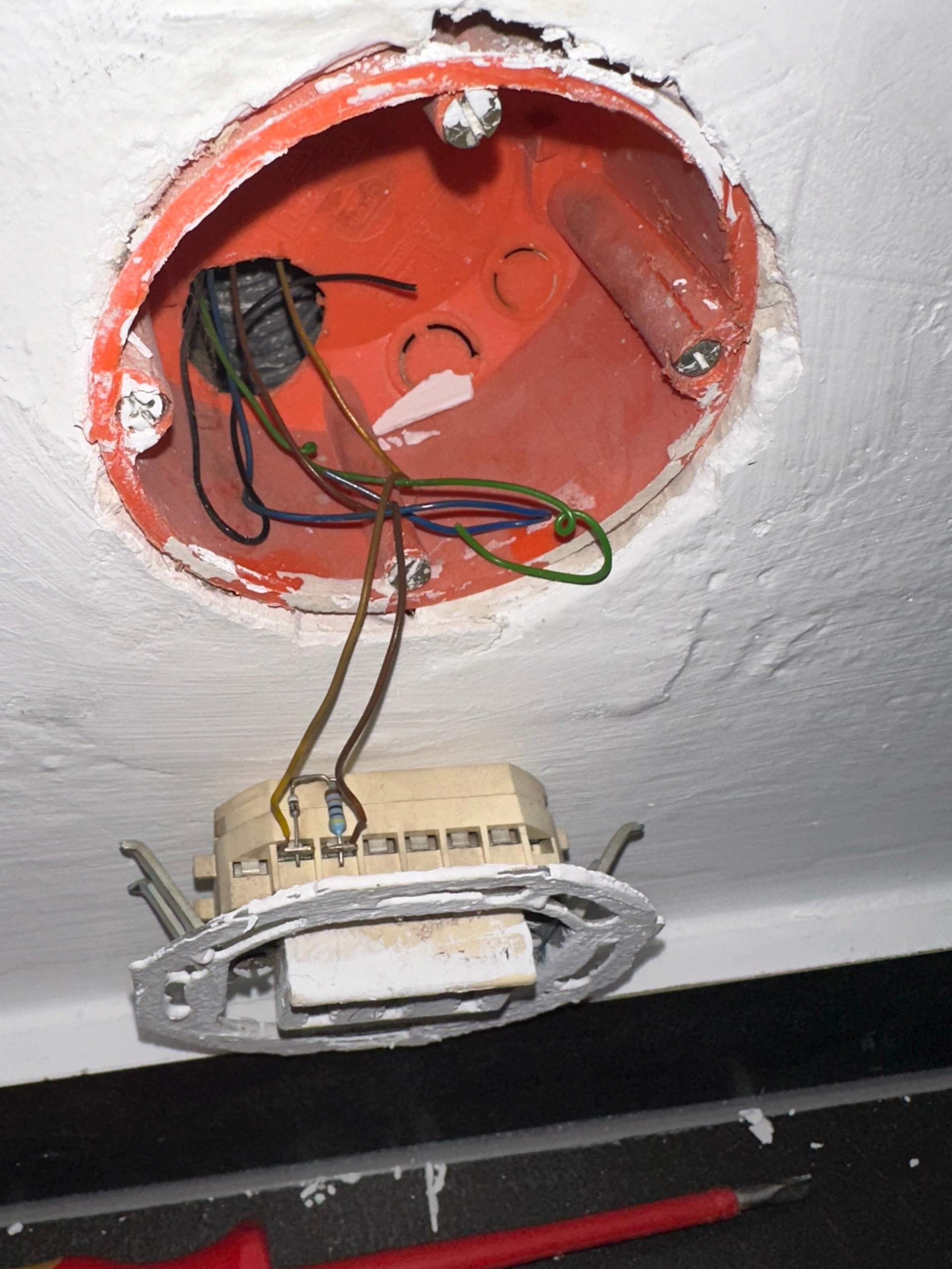 Telefondose kurzgeschlossen? (Internet, Router, DSL)