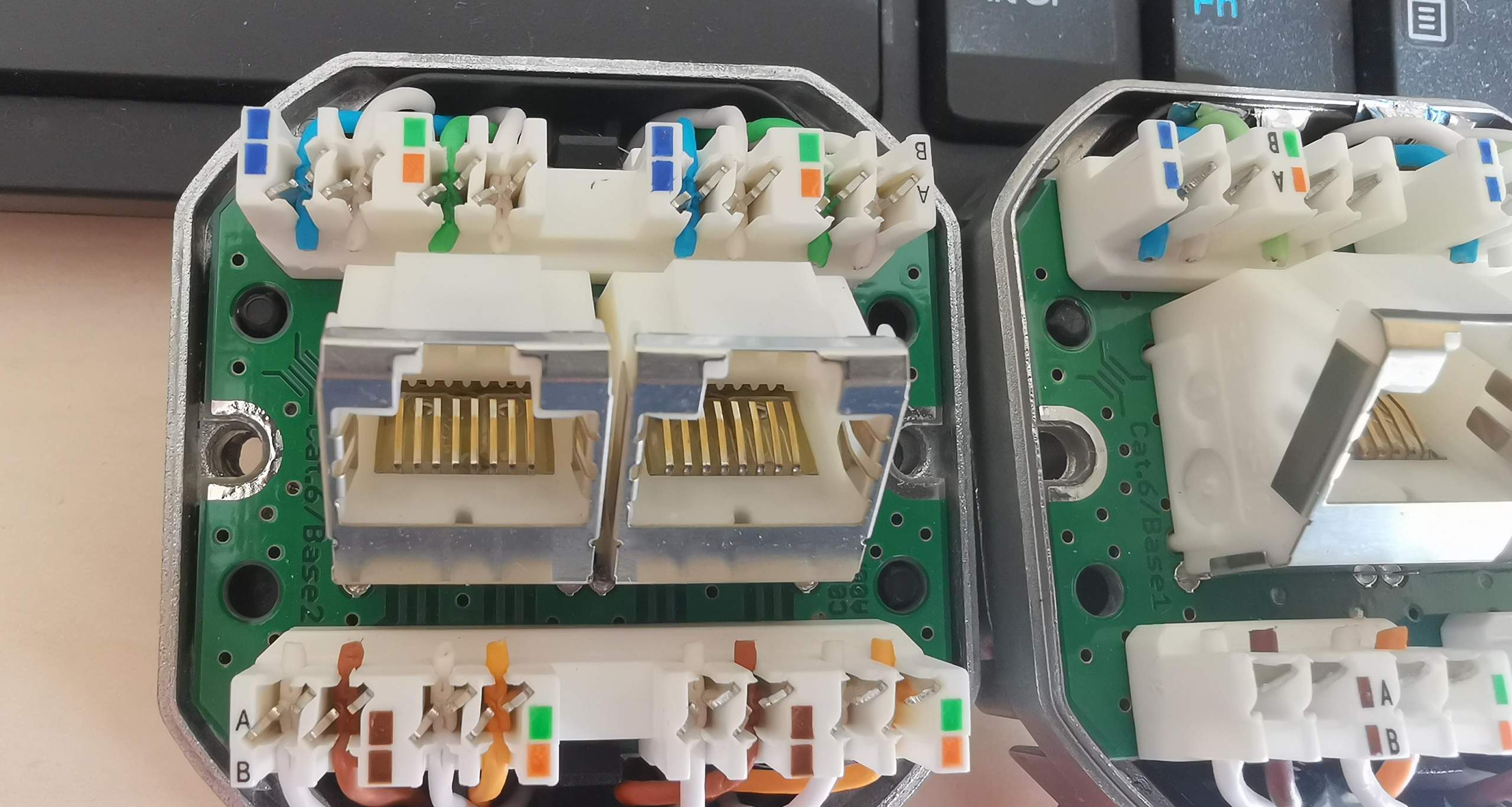 Telegärtner Cat6 Dosen Base1 vs. Base2? (Netzwerk, LAN, Netzwerktechnik)