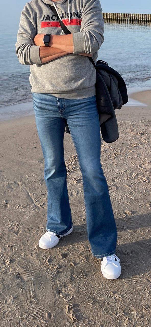 Trage als Mann gerne Damen Jeans, wie findet ihr den Style? (Mode)