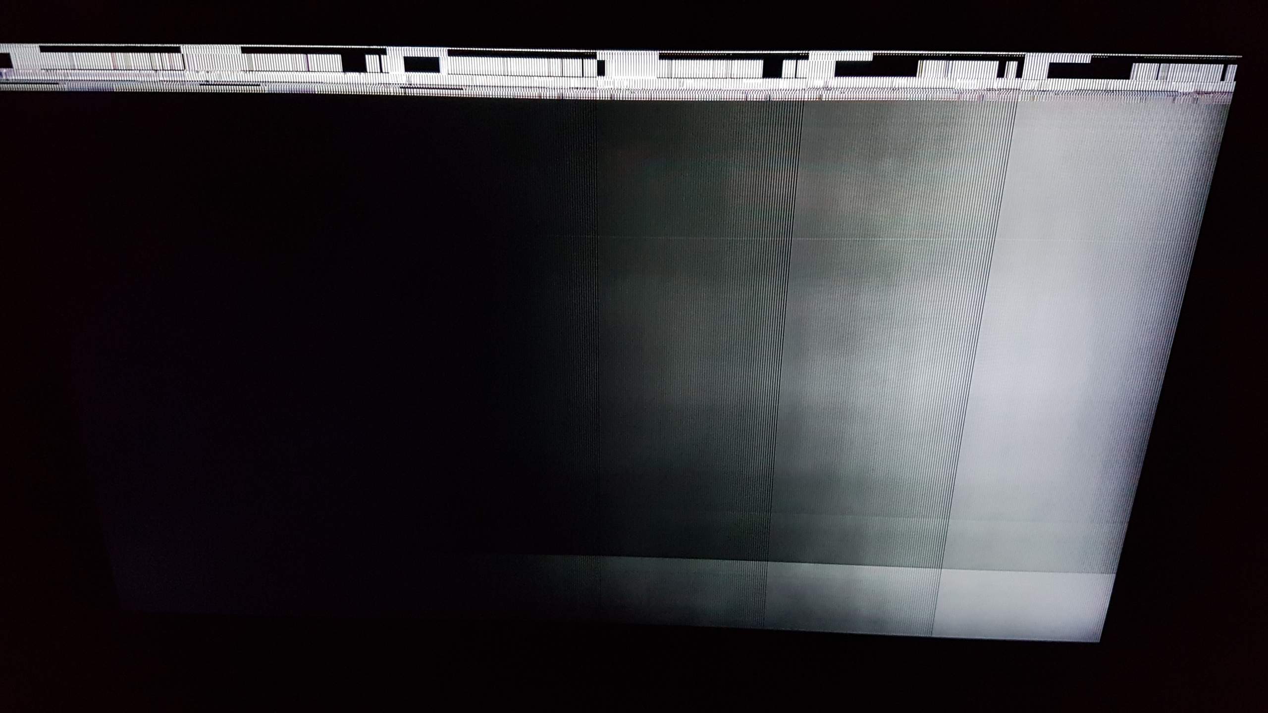 TV Bildschirm kaputt, meint ihr der wäre noch zu retten? (Technik ... TV Bildschirm kaputt, meint ihr der wäre noch zu retten? (Technik ...