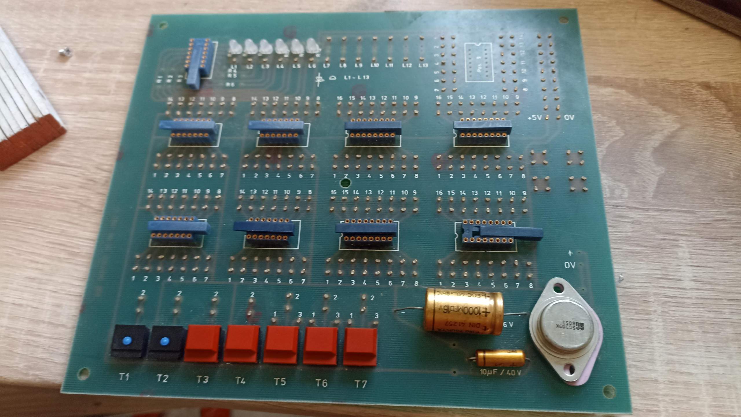 Übungsplatine aus der DDR? (Computer, löten, kit)