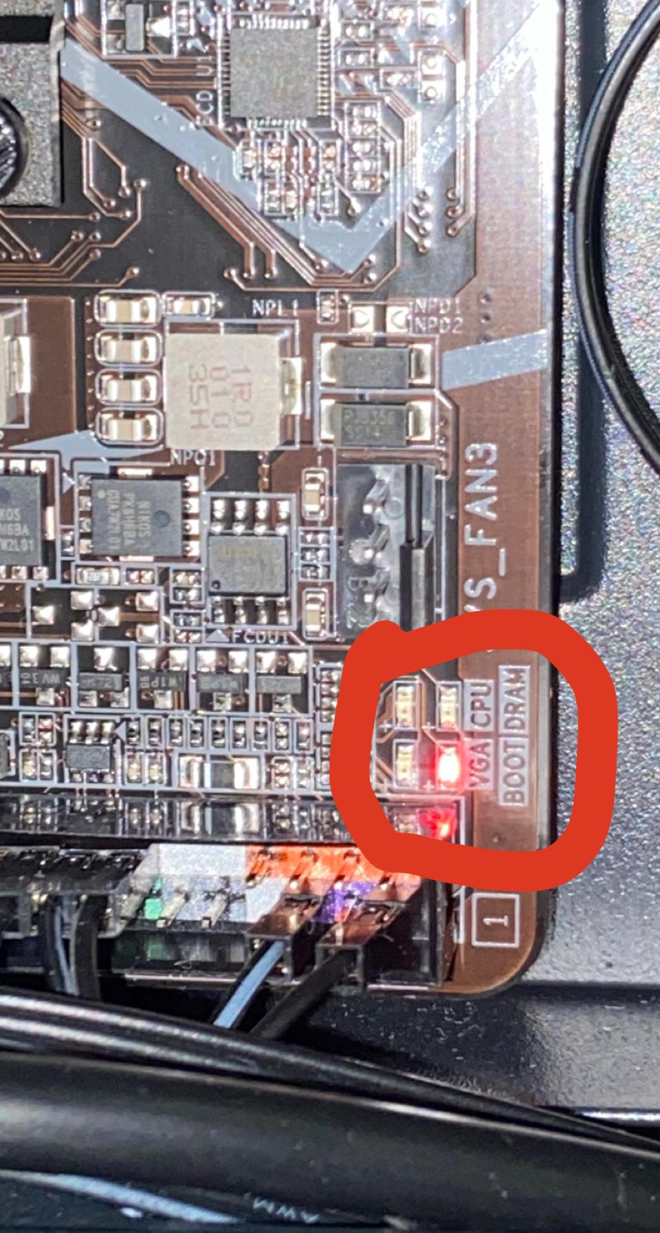 VGA Boot Licht auf motherboard leuchtet. Warum? (Computer, PC, Technik)
