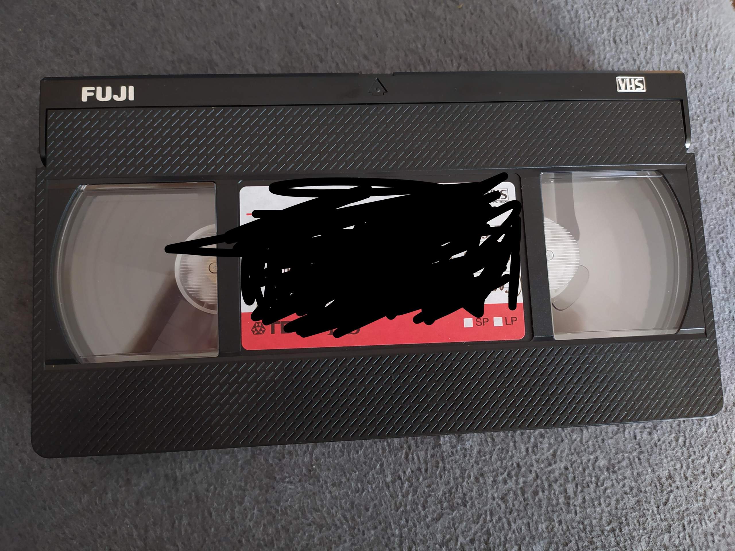 Videokassette richtig einlegen? (alt, Kassette, Videorecorder)