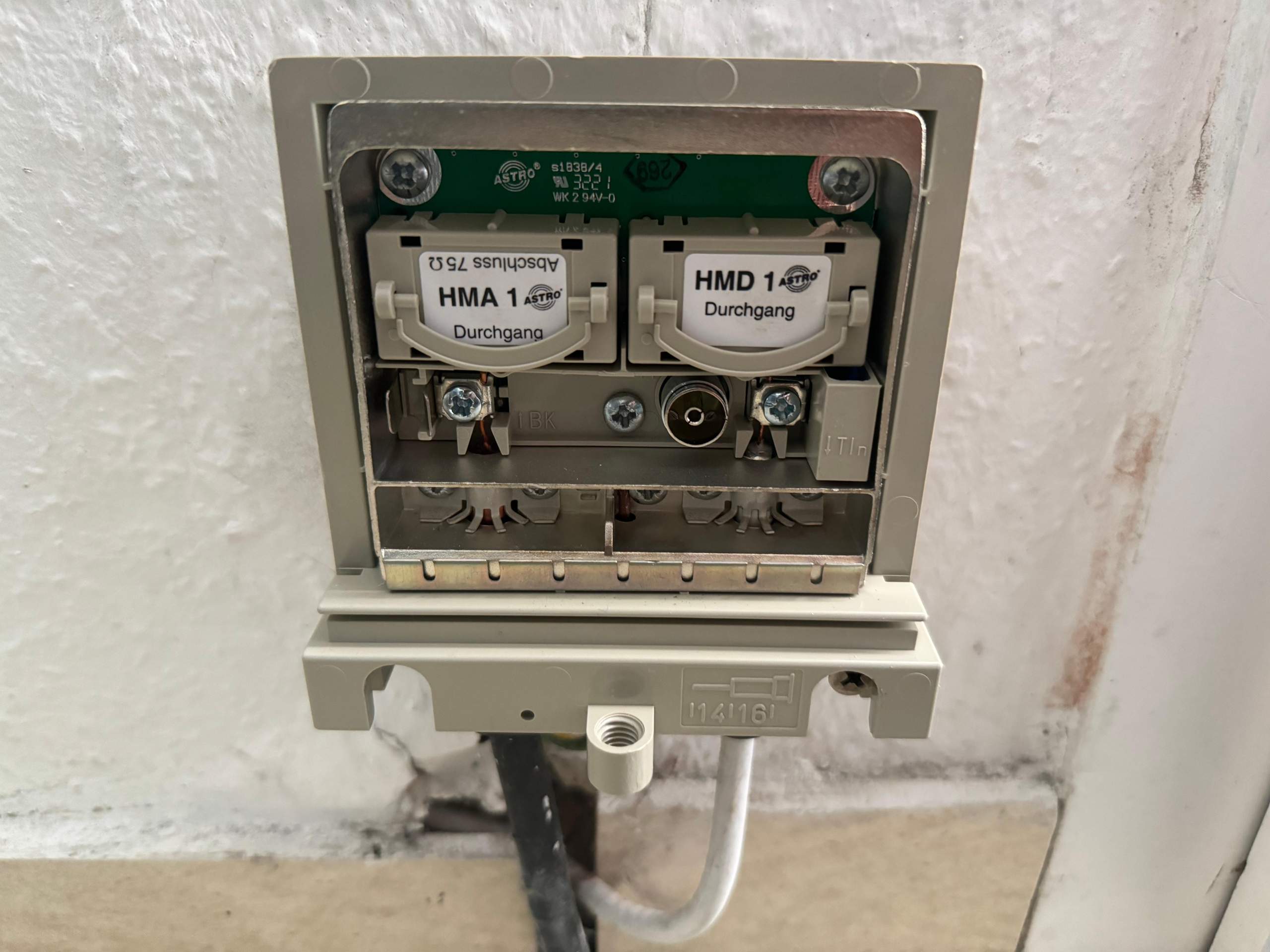 Vodafone Kabel Anschluss richtig? (Internet, WLAN, Netzwerk)