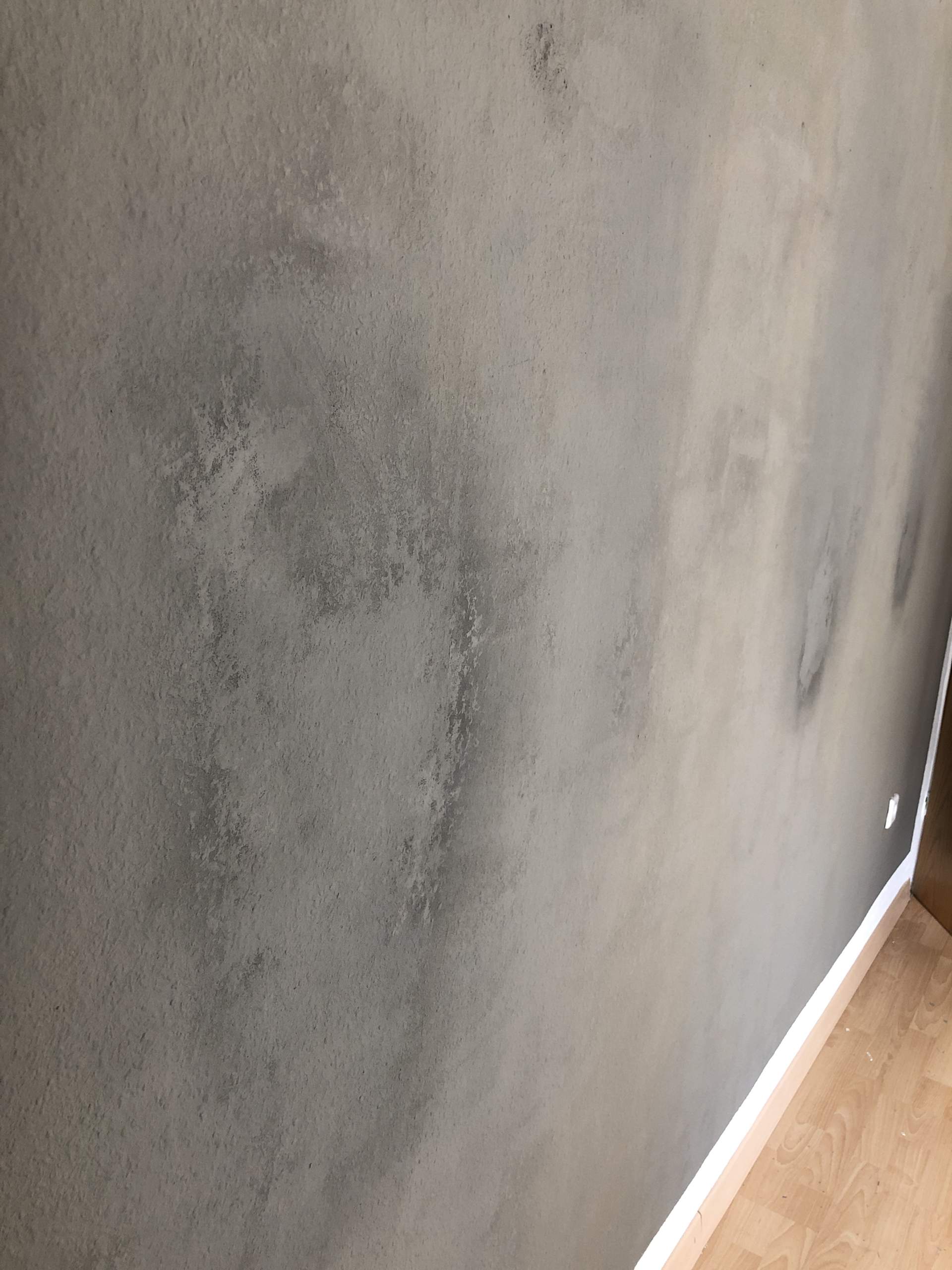 Wand nachgestrichen - extrem fleckig & uneben? (Haushalt, Handwerk ...