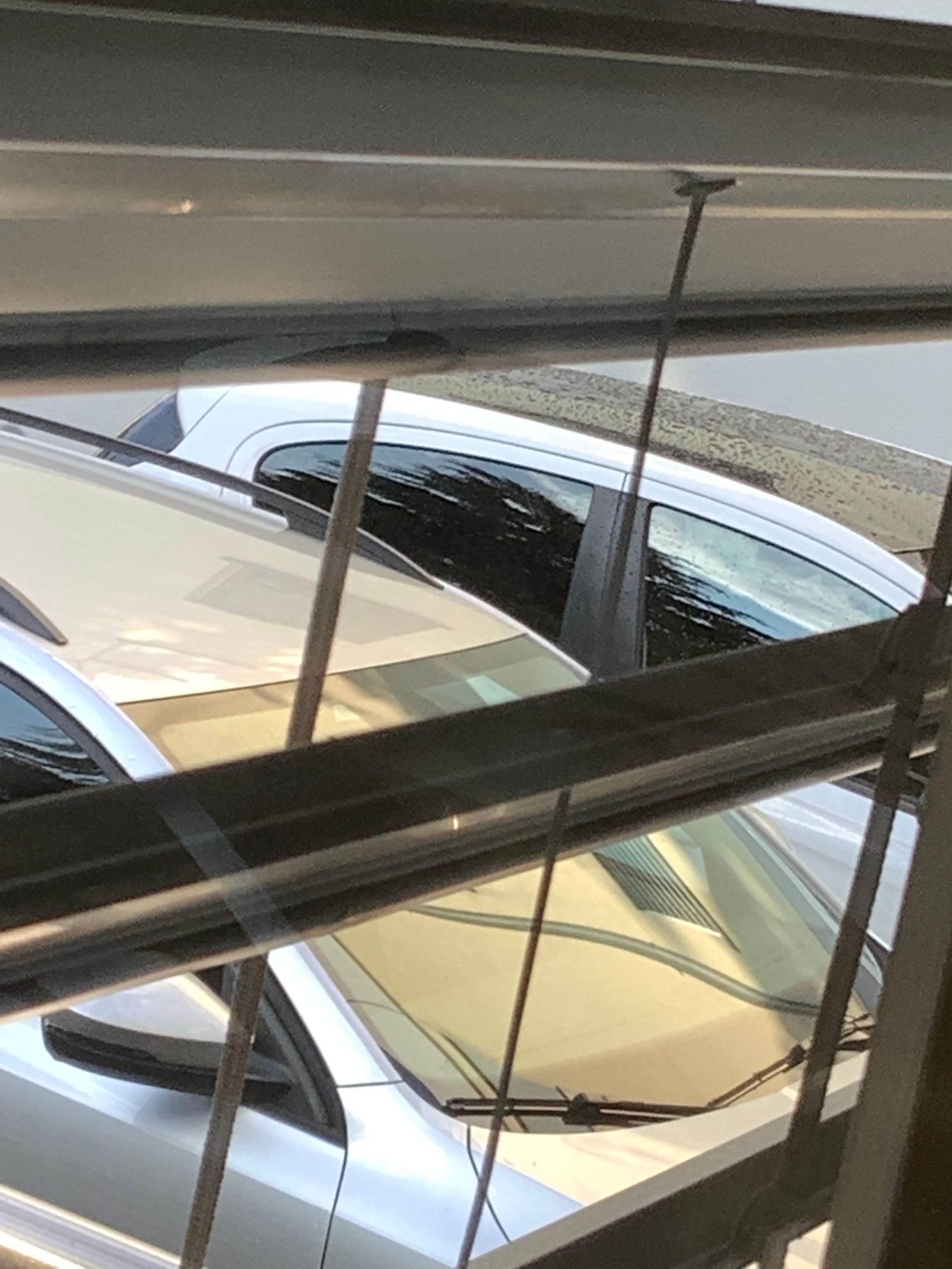 Warum ist das Auto voll mit Wassertropfen? (Wasser, Regen, autolack)