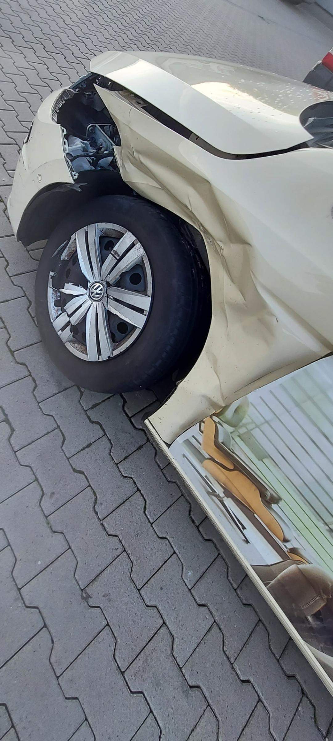Warum ist die Fahrerseite links beim Auto? (Straßenverkehr, Verkehrsregeln)
