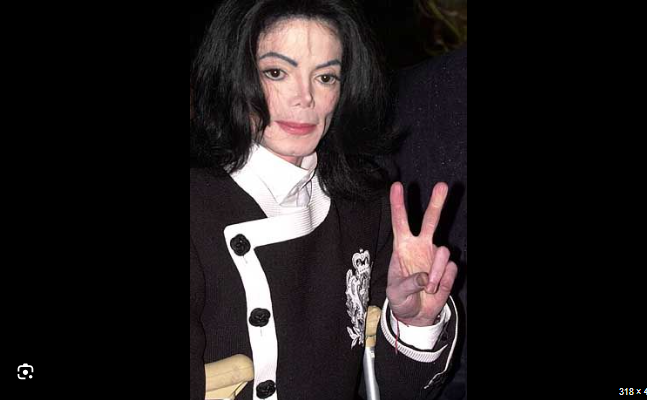 Warum sah Michael Jackson so gruselig aus? Seht ihr das auch so ...