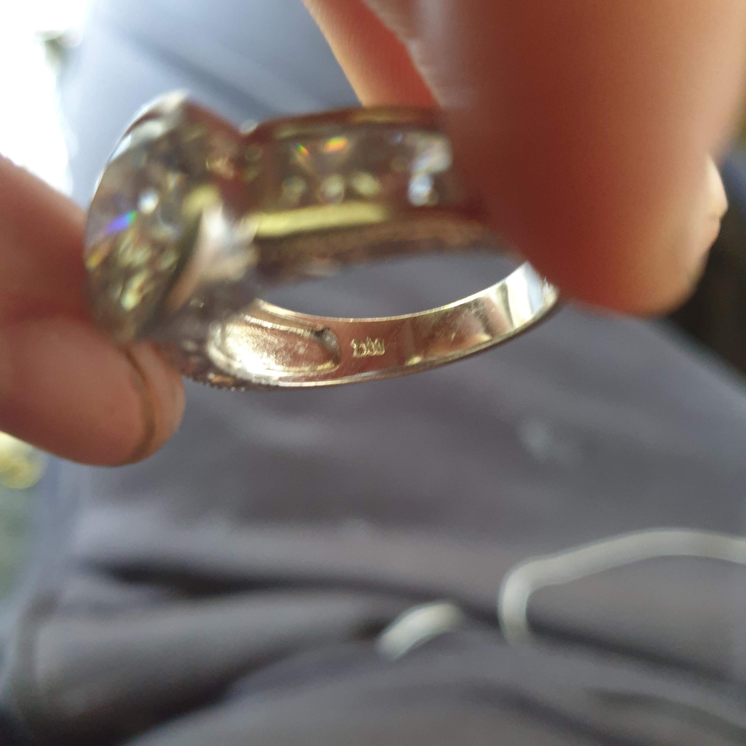 Was bedeutet CA und DM im Ring? (Wert, Edelsteine, Punzen)