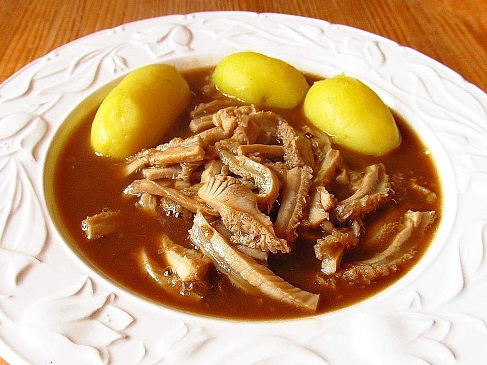 Was haltet ihr von sauren Kutteln/Flecksuppe? (Ernährung, Essen, Umfrage)
