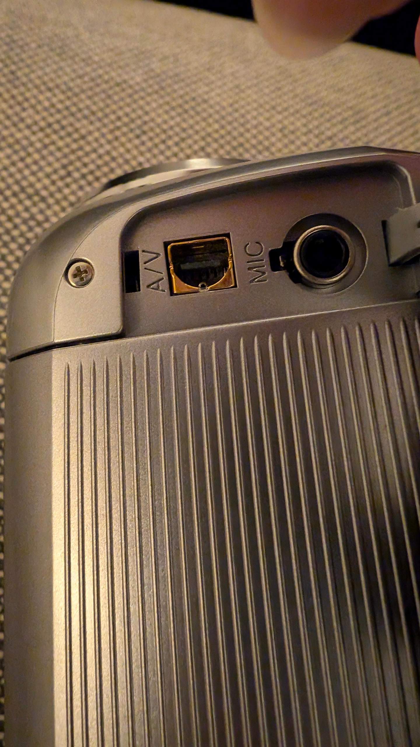 Was ist das für ein Anschluss? (Kamera, Kabel, Camcorder)