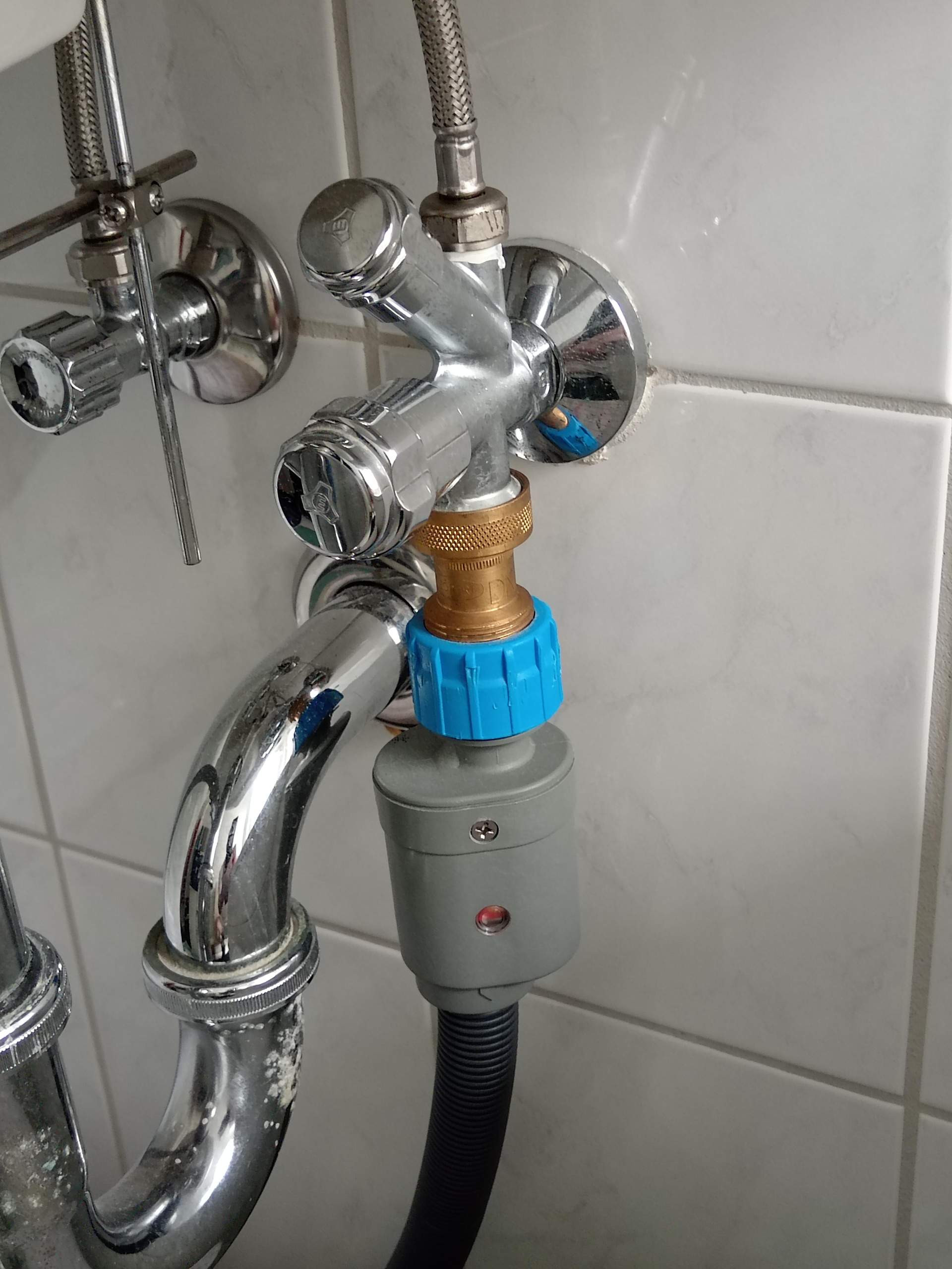 Was ist das für ein Waschmaschinenanschluss? (Reparatur, Elektrik ...