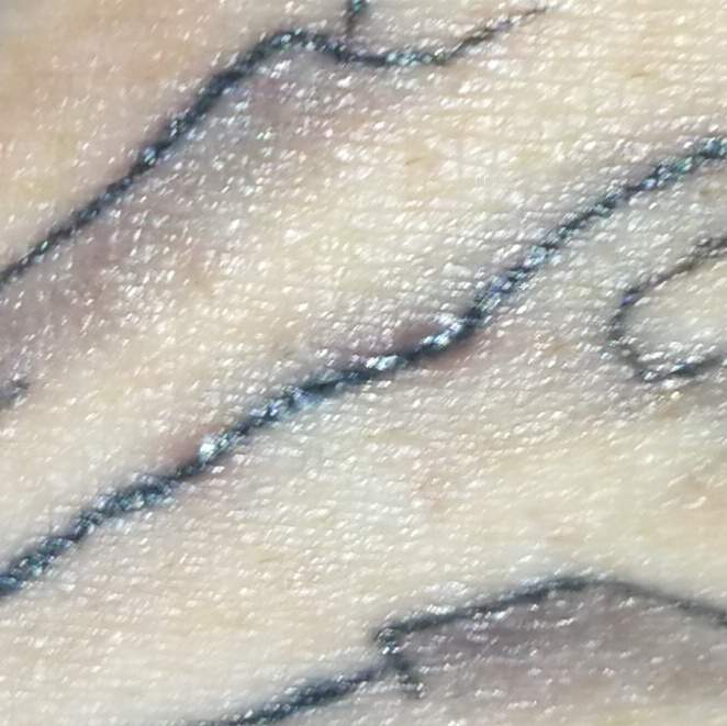 Pickel Unter Tattoo