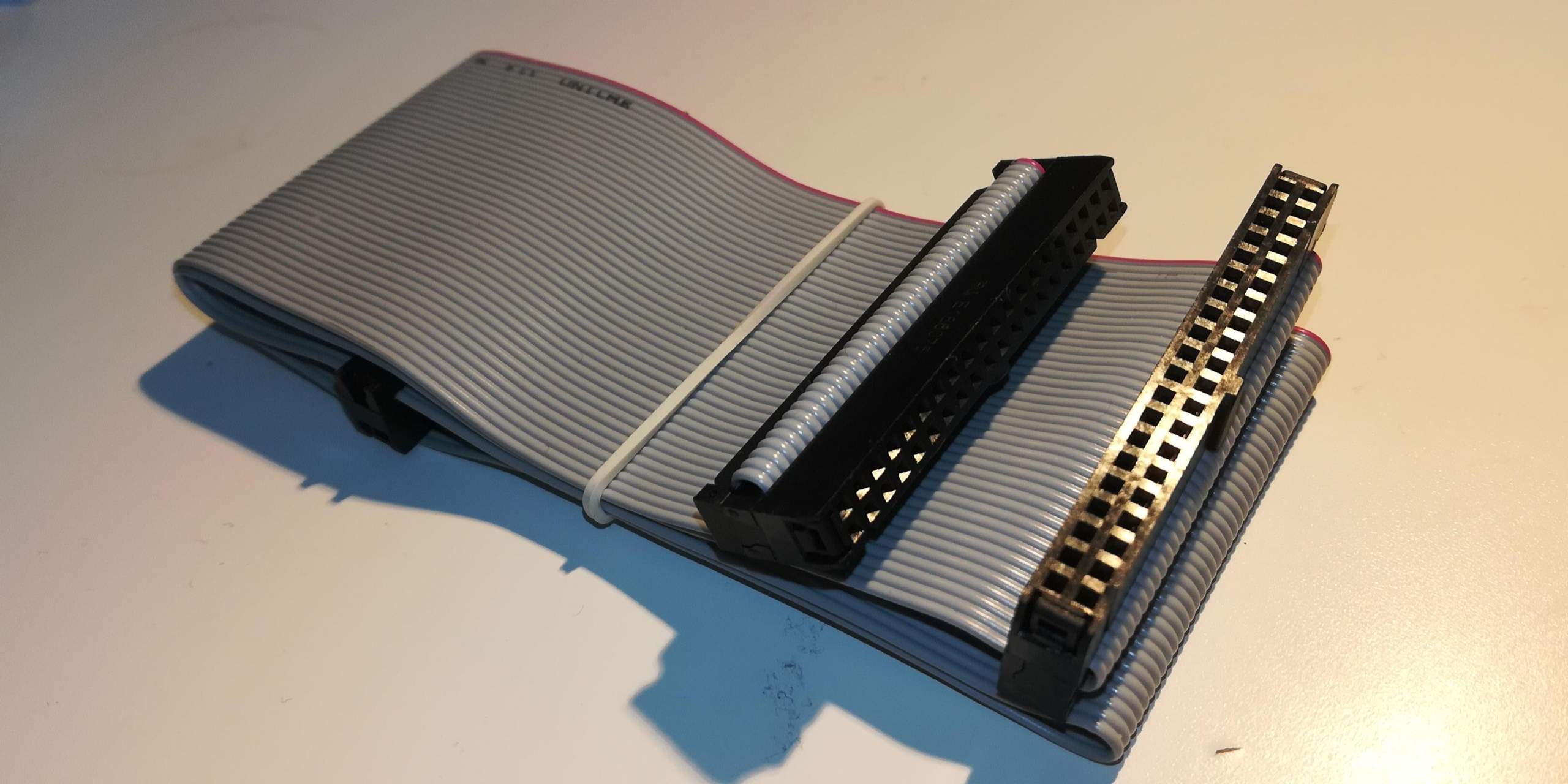 Was ist die richtige Bezeichnung für dieses ältere PC-Kabel? (Computer ...