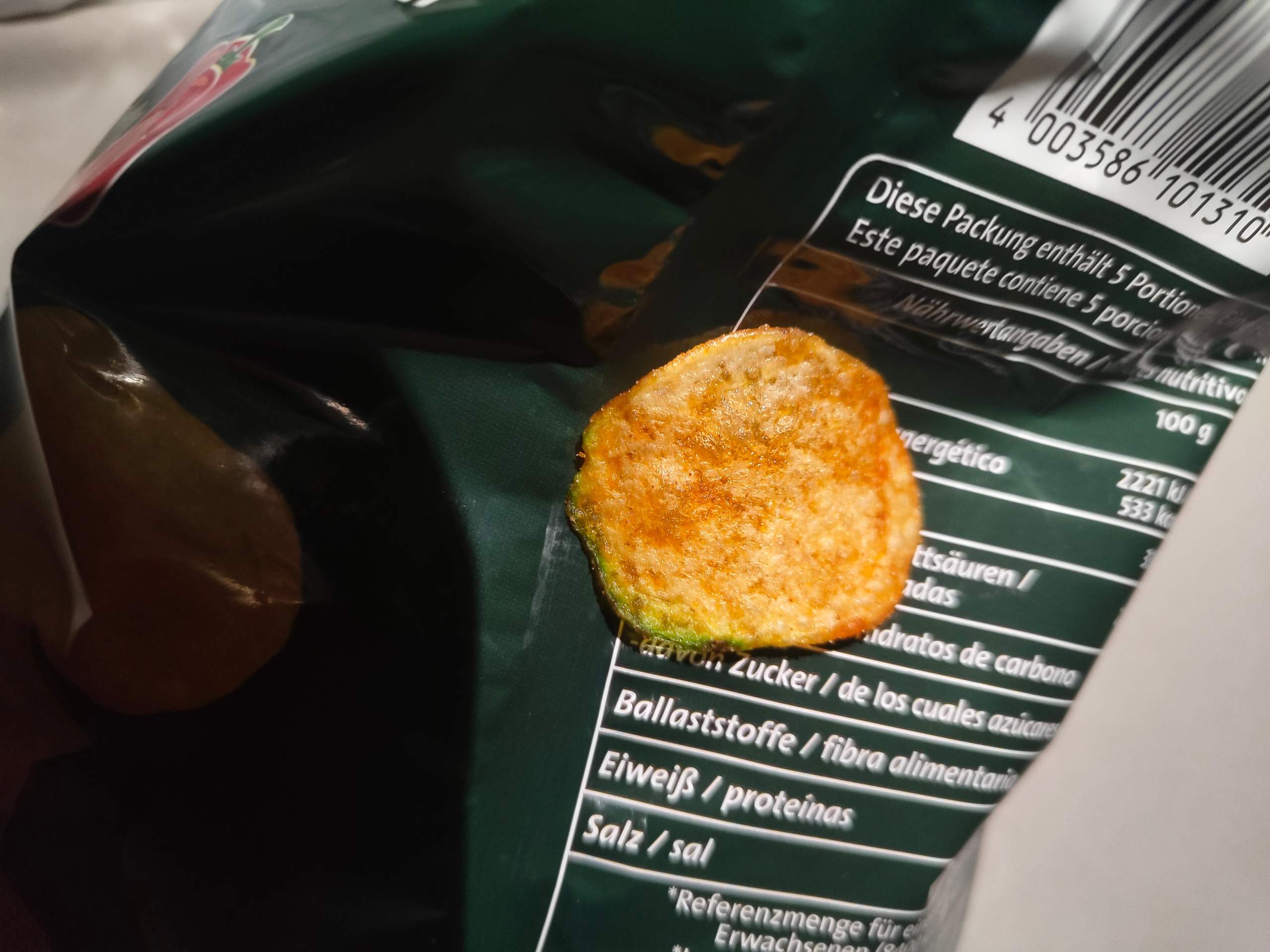 Was ist mit diesem chip los? (Schimmel, Haltbarkeit ...