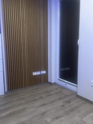 Was könnte man am besten da hinstellen für ein (Erwachsendenzimmer ...
