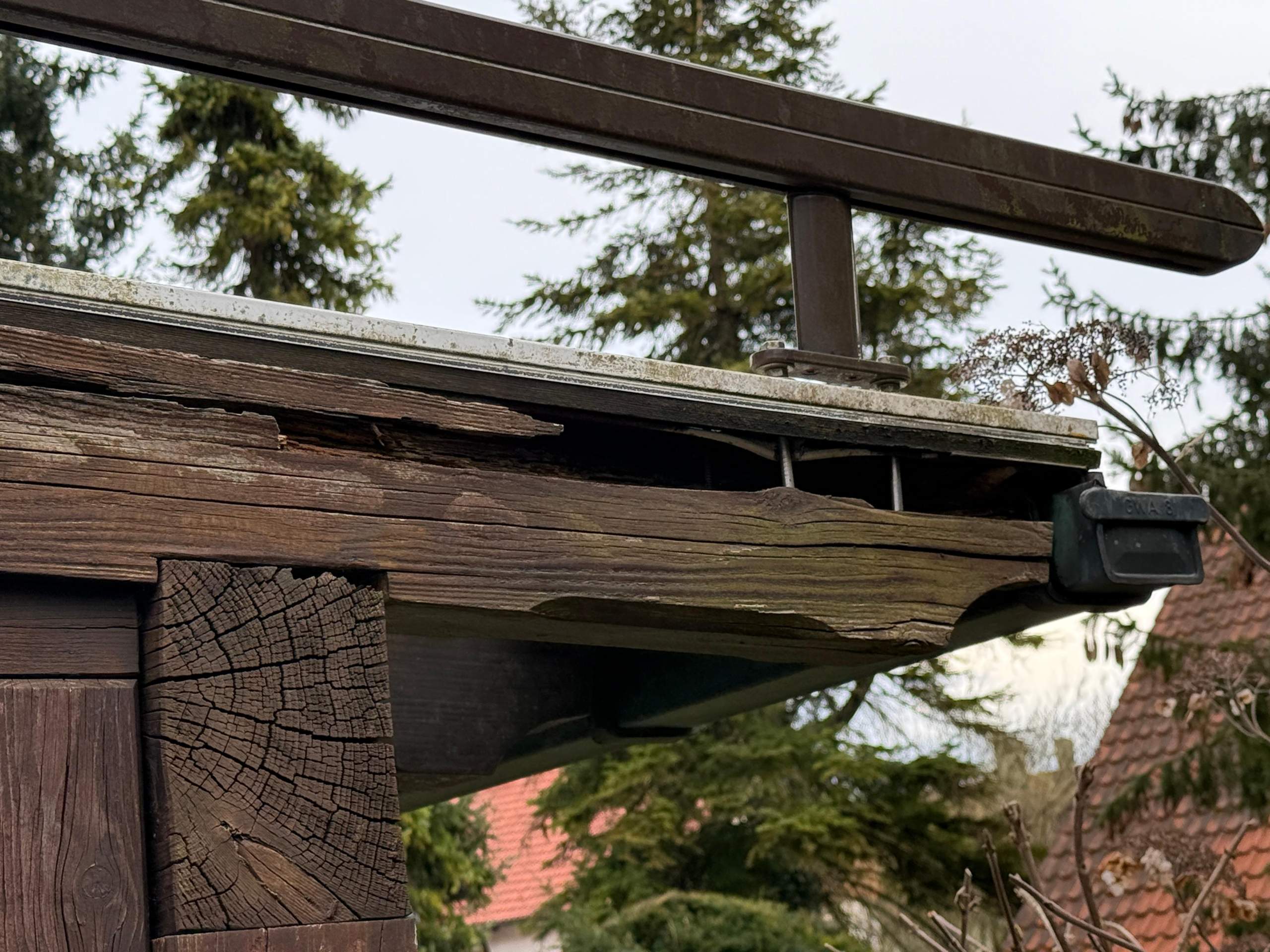 Was kostet ein neuer Balken von einem Zimmerer? (Reparatur, Holz, Terrasse)
