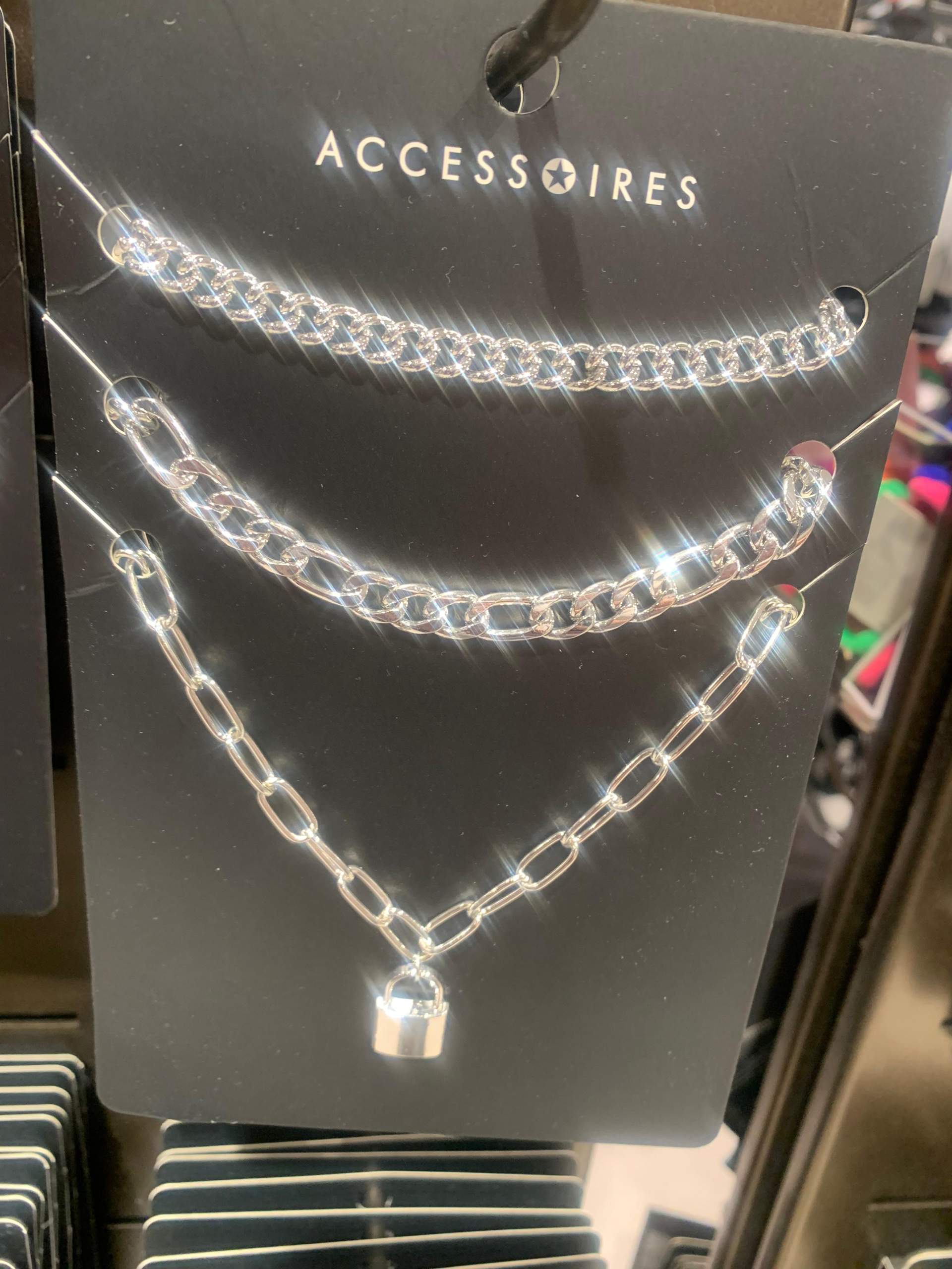 Was mögt ihr lieber, E-Girl oder pick me style? (Mädchen, Kleidung, Mode)