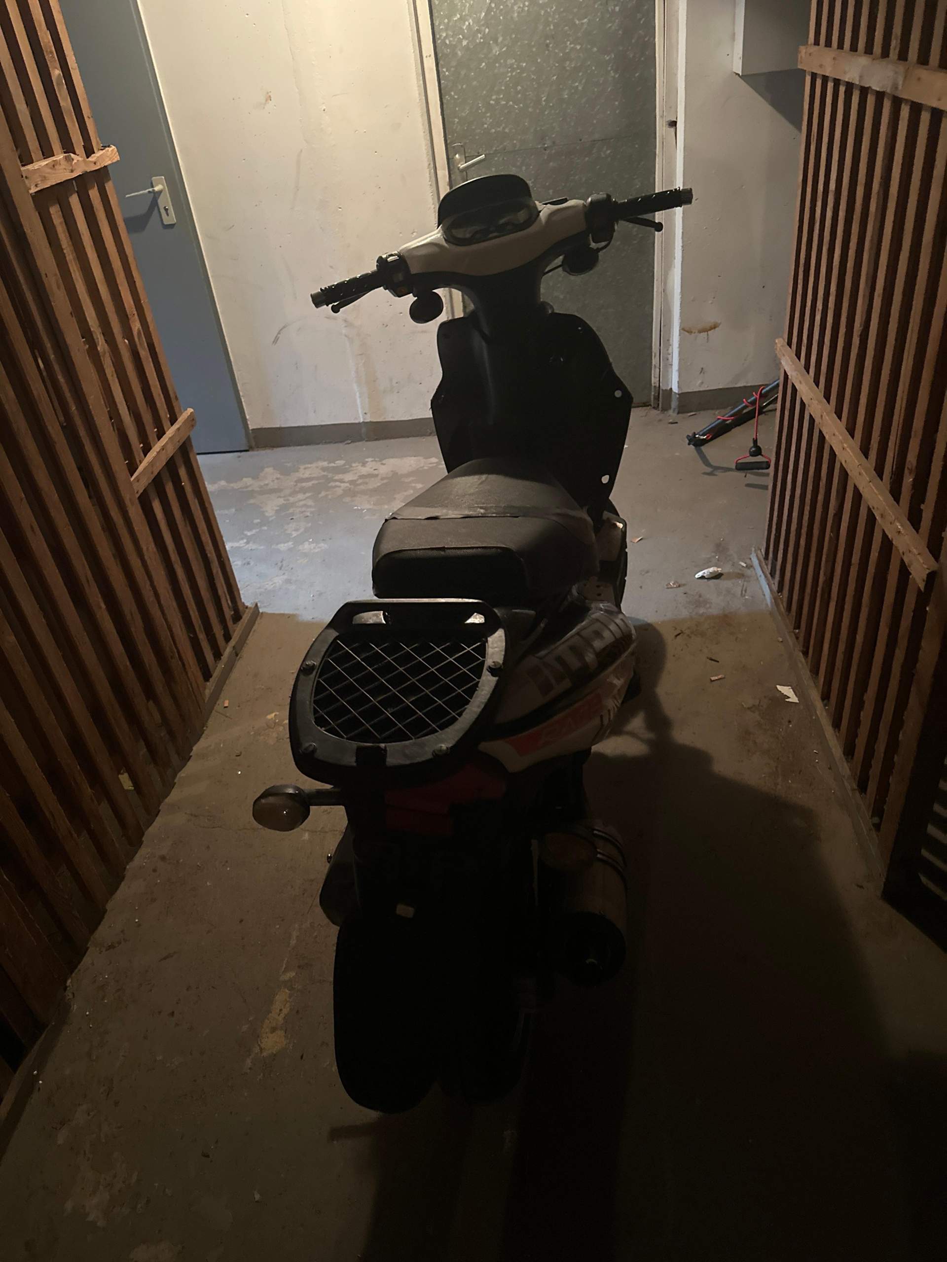 Was muss man hier alles reparieren? (Motorrad, Reparatur, Mofa)