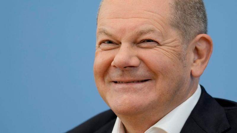 Was sagt dies über Olaf Scholz? Er wird scharf kritisiert und behauptet ...