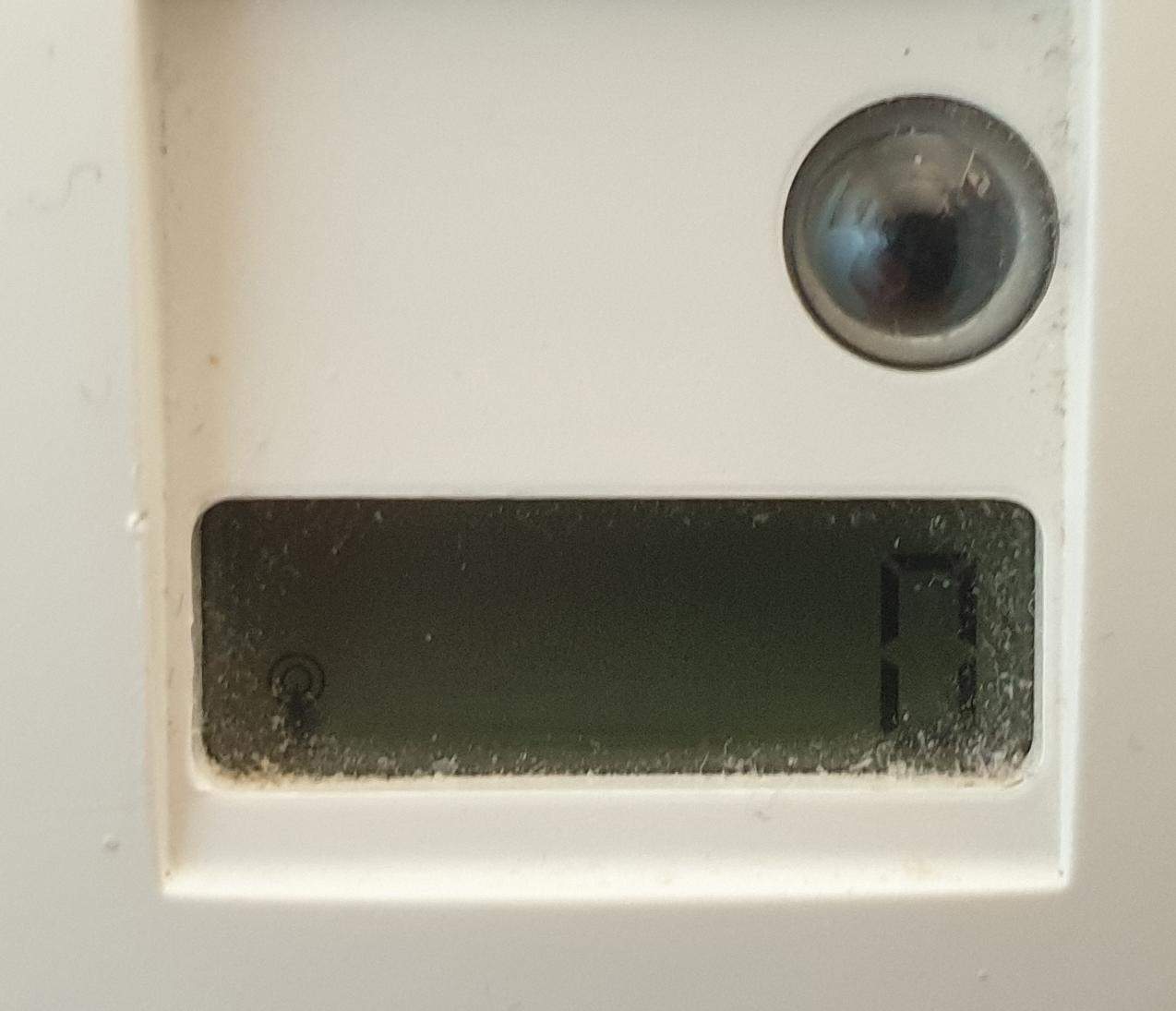 Weiß jemand wie man diesen Heizkostenverteiler richtig einträgt ...